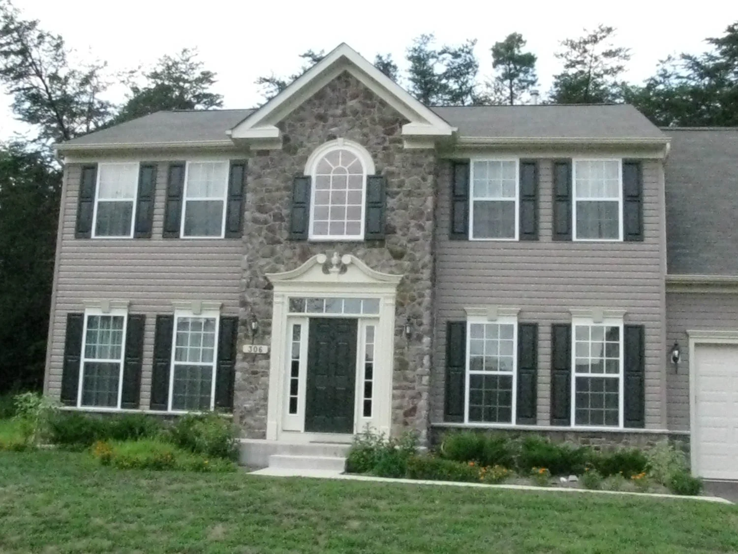 🦀 Veneer Stone Designs - Maryland Decking - Decks, Patios, and Fencing