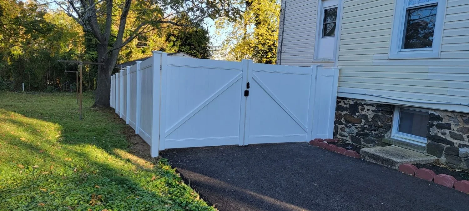🦀 Completed Fence Pictures - Maryland Decking - Decks, Patios, and Fencing