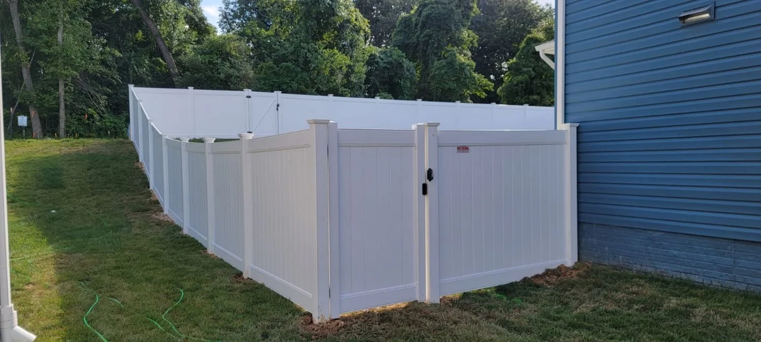 🦀 Completed Fence Pictures - Maryland Decking - Decks, Patios, and Fencing