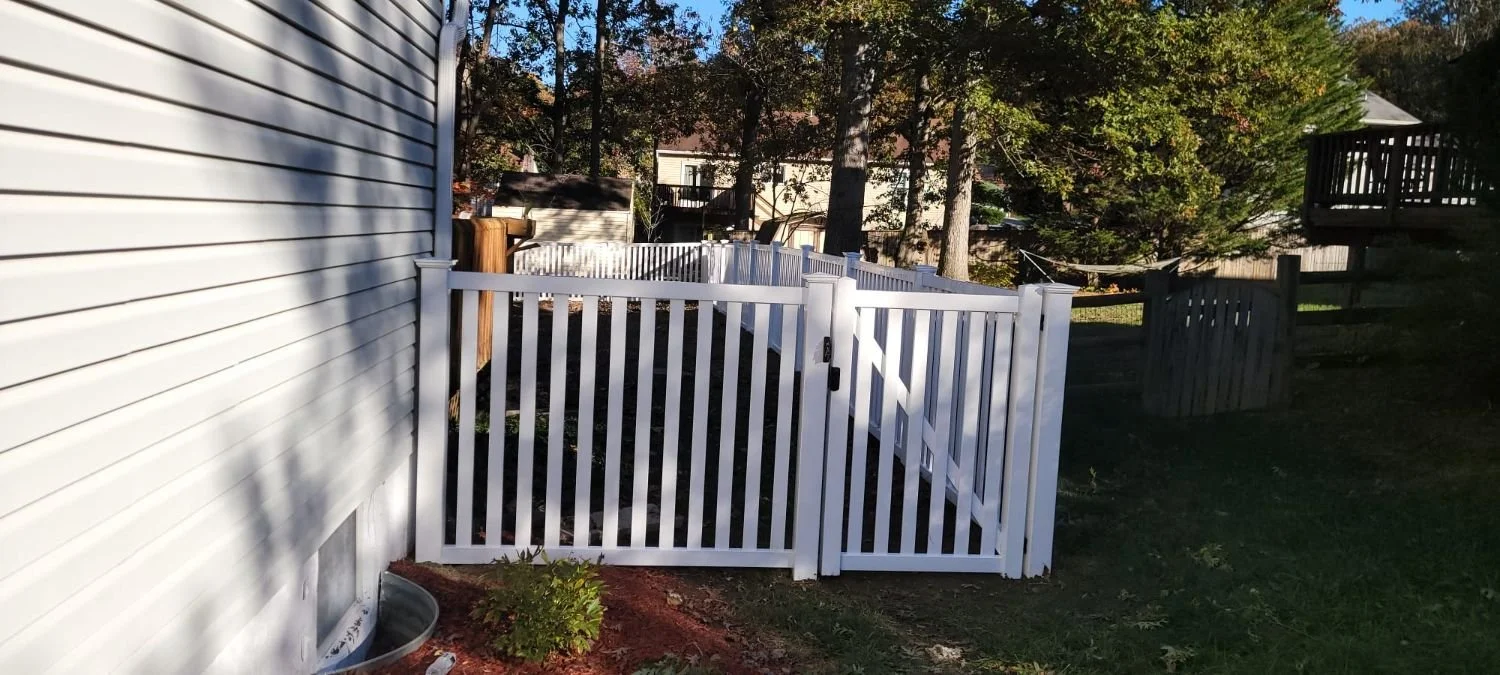 🦀 Completed Fence Pictures - Maryland Decking - Decks, Patios, and Fencing