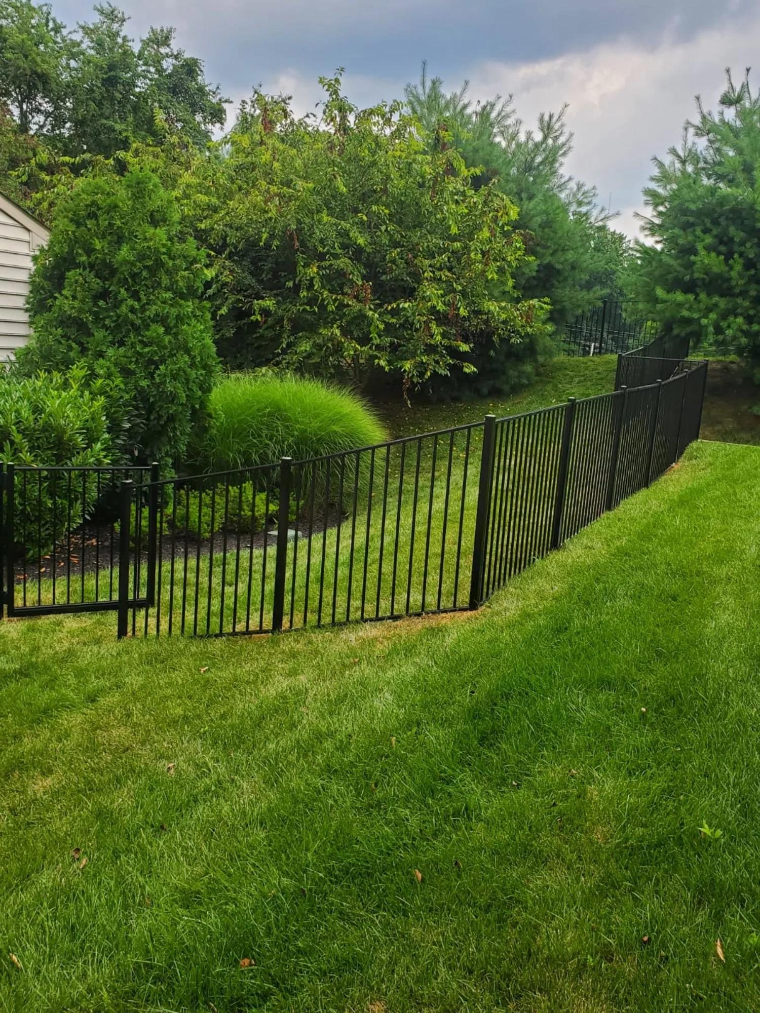 🦀 Aluminum Fence Pictures - Maryland Decking - Decks, Patios, and Fencing