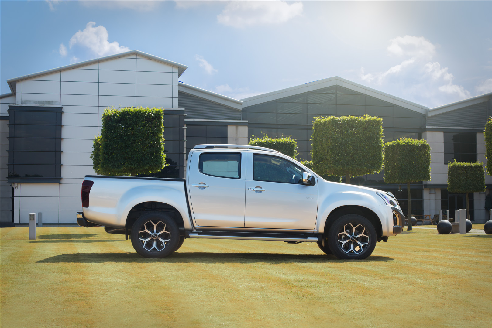 Say Hello To The New D-Max Utah Luxe Double Cab
