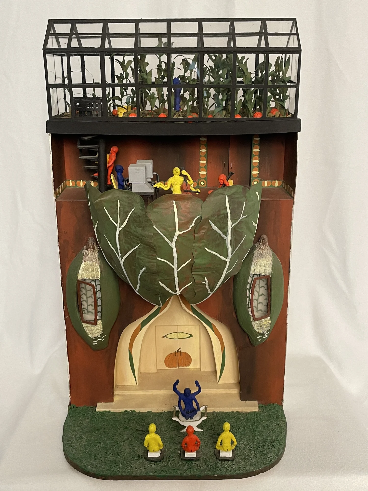What Is Diorama Sculpture? Meaning, History & Art Form