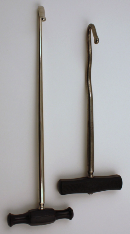 CE - Hooks and Crochets — The Tizzano Museum