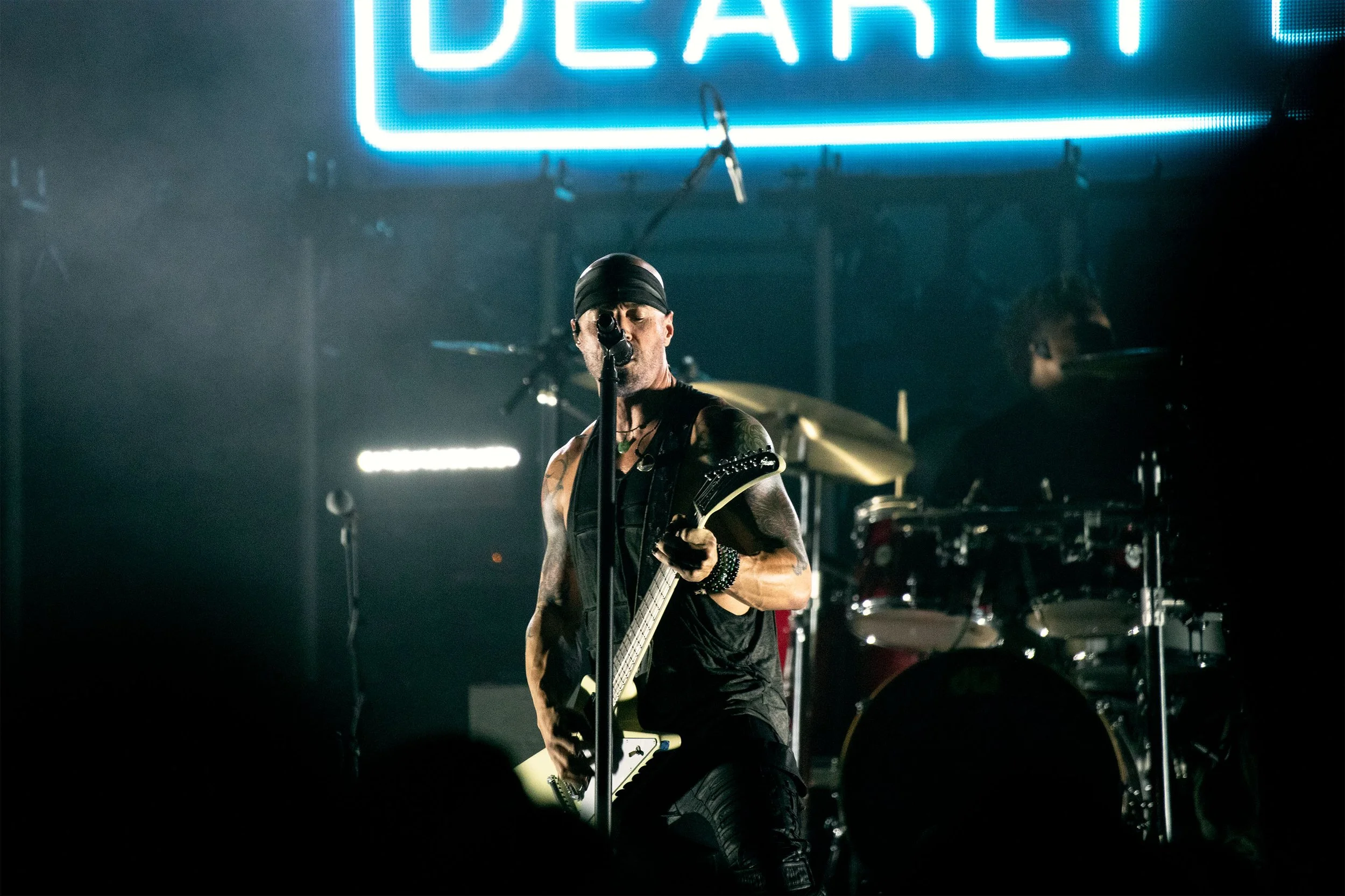 Daughtry with Black Stone Cherry — CONCERT UPDATER