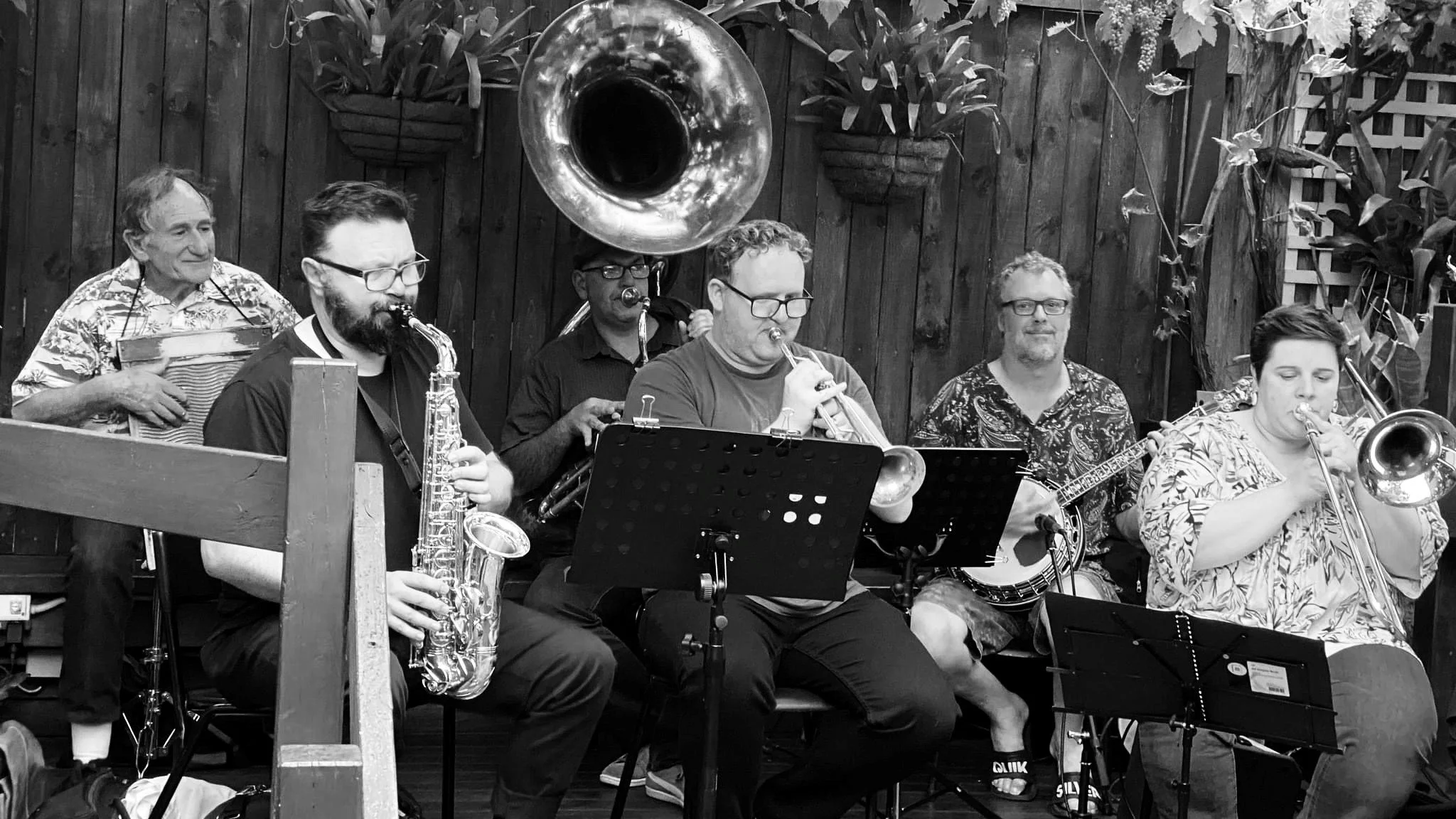 Edinburgh Castle Brunswick | Music, Food and Drink — Gig Guide