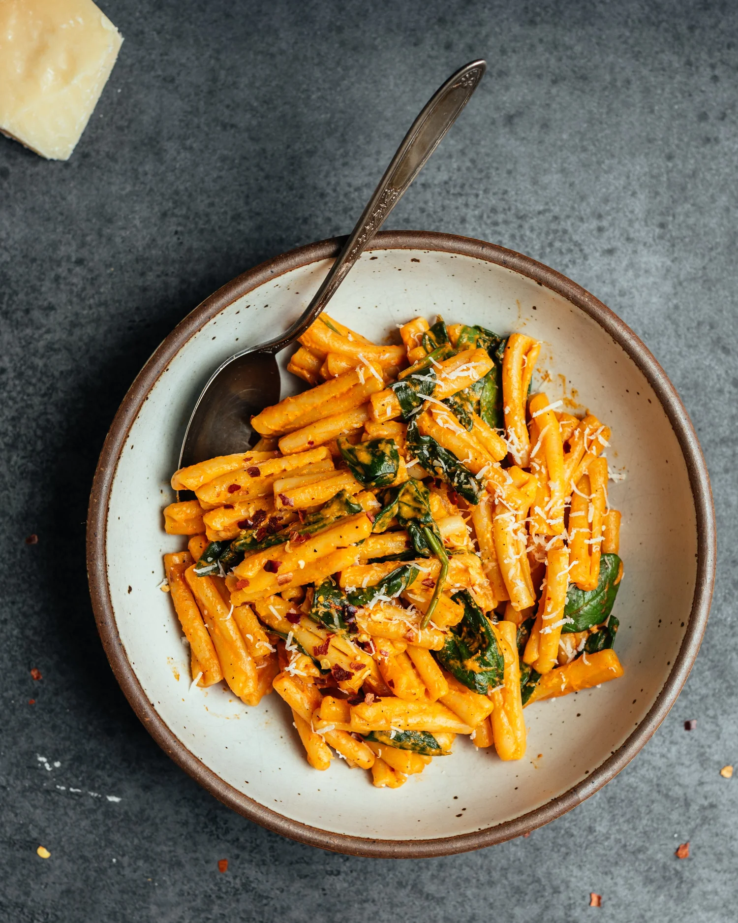 15 Minute Roasted Red Pepper Pasta — saltnpepperhere