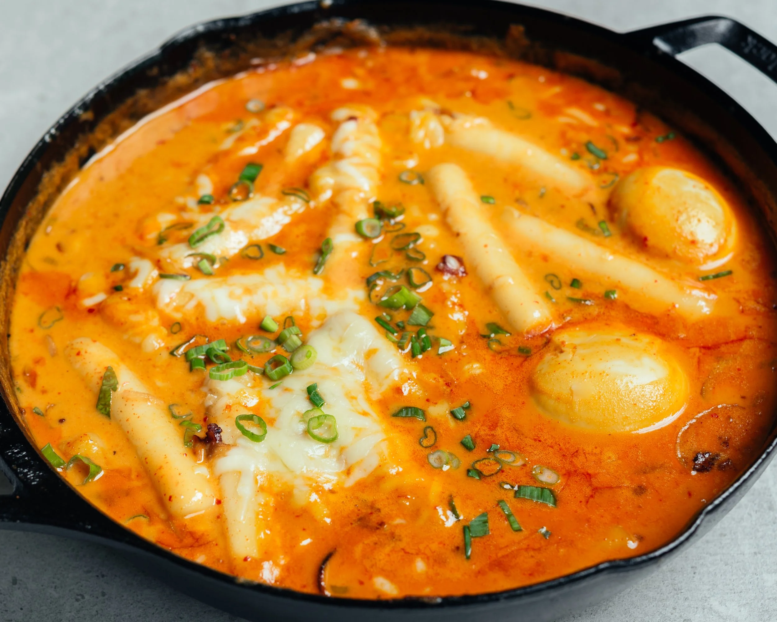 Rosé Tteokbokki — saltnpepperhere