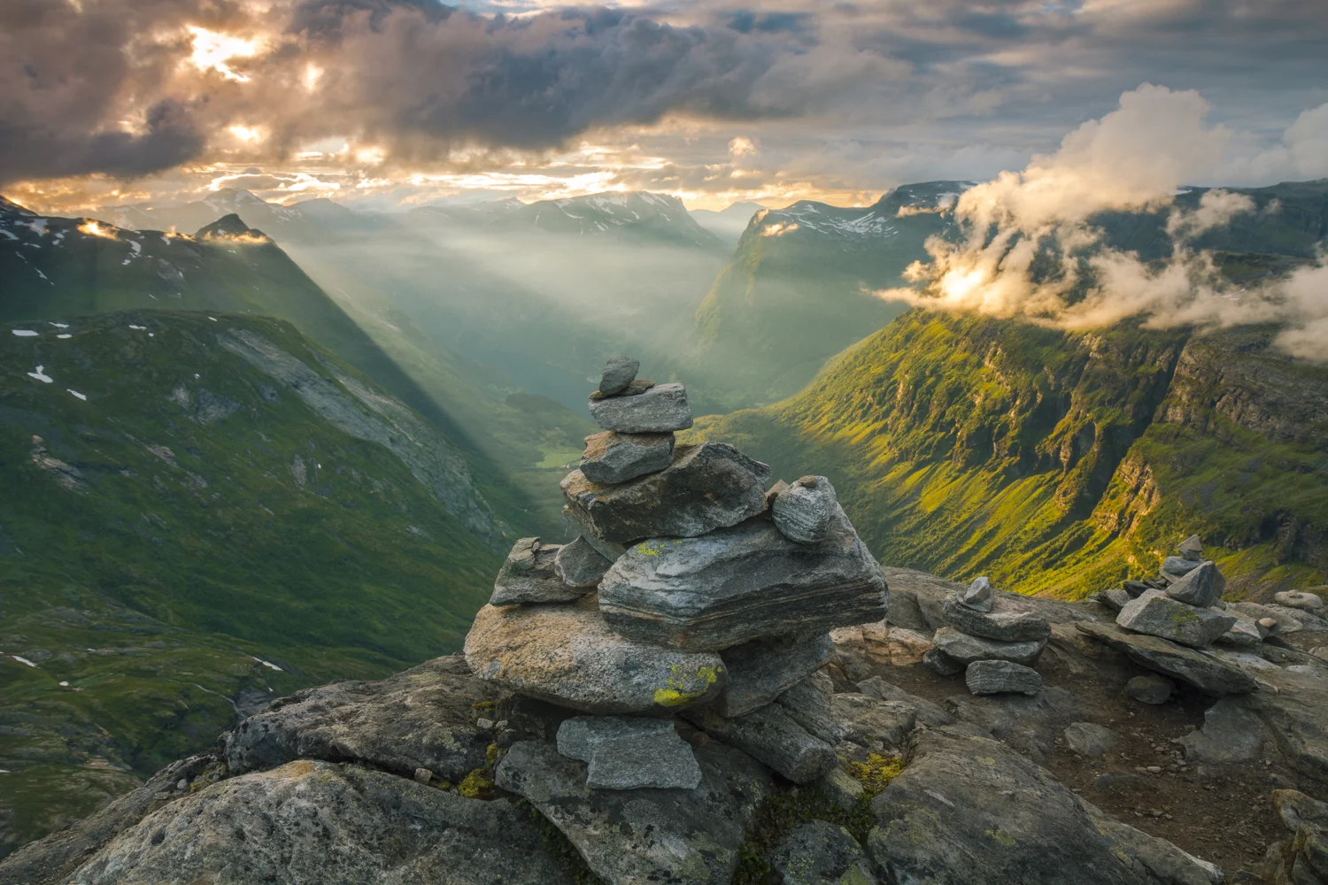 Guide to Norway's Most Photogenic Fjords, Mountains, Lakes, and Beaches ...