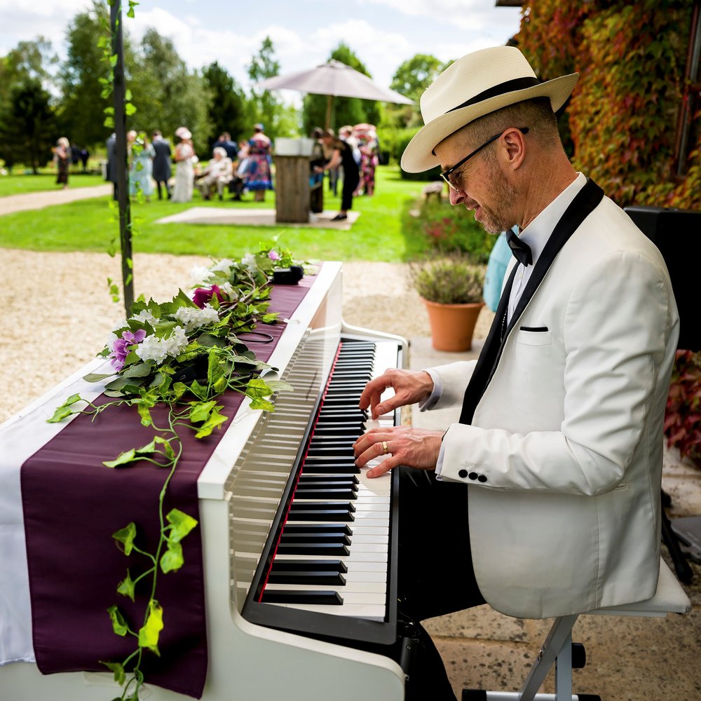 Nigel Hammond Music