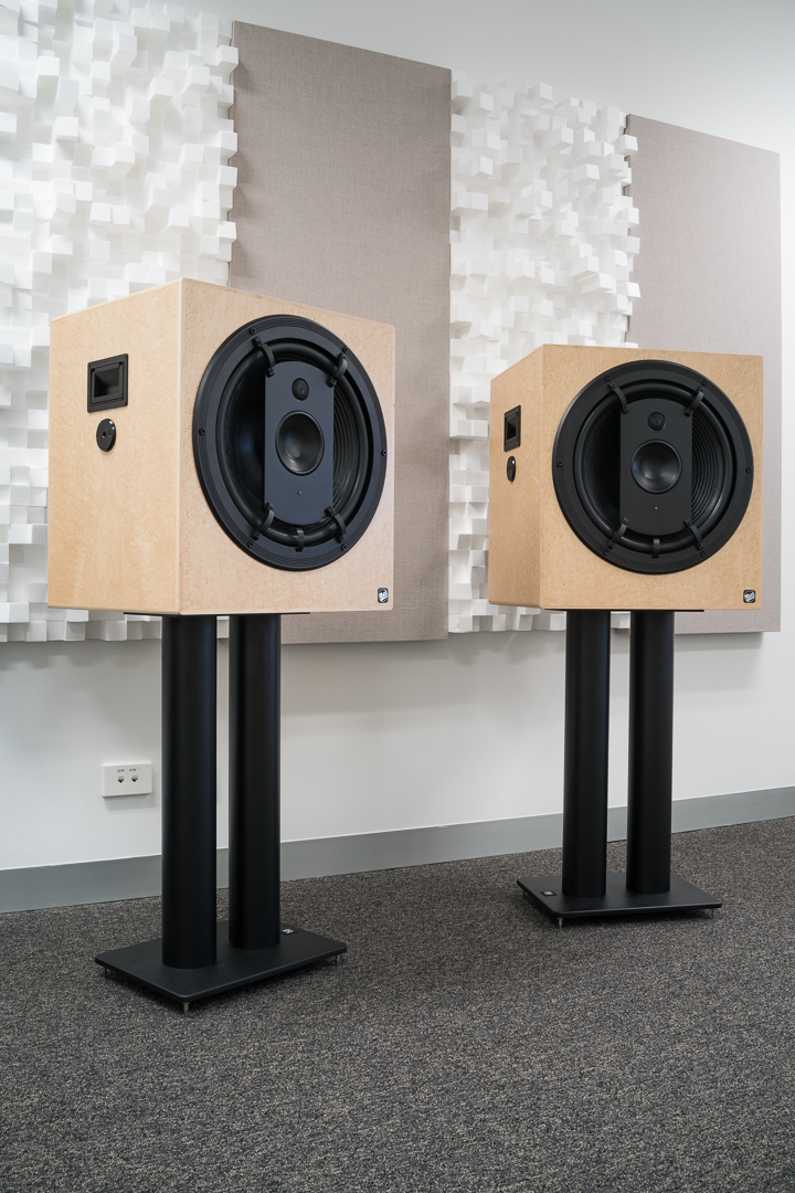 Brawny, Unique & Stunning. ME Geithain 901K and associates. ACTIVE ...