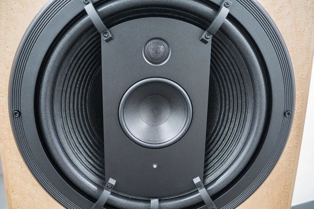 Brawny, Unique & Stunning. ME Geithain 901K and associates. ACTIVE ...