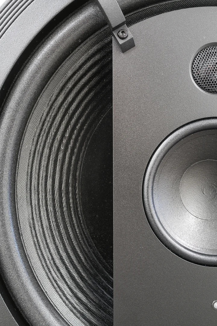 Brawny, Unique & Stunning. ME Geithain 901K and associates. ACTIVE ...