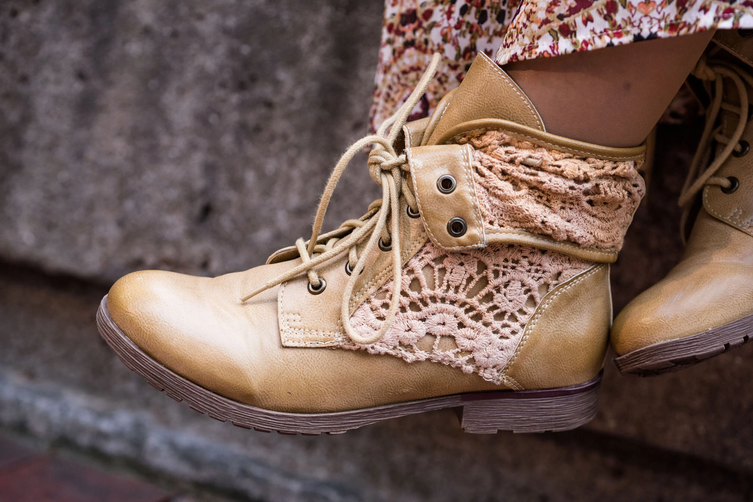 Pantone - Autumn/Winter - 2019 - Butterscotch and Grapeade — Stylin ...