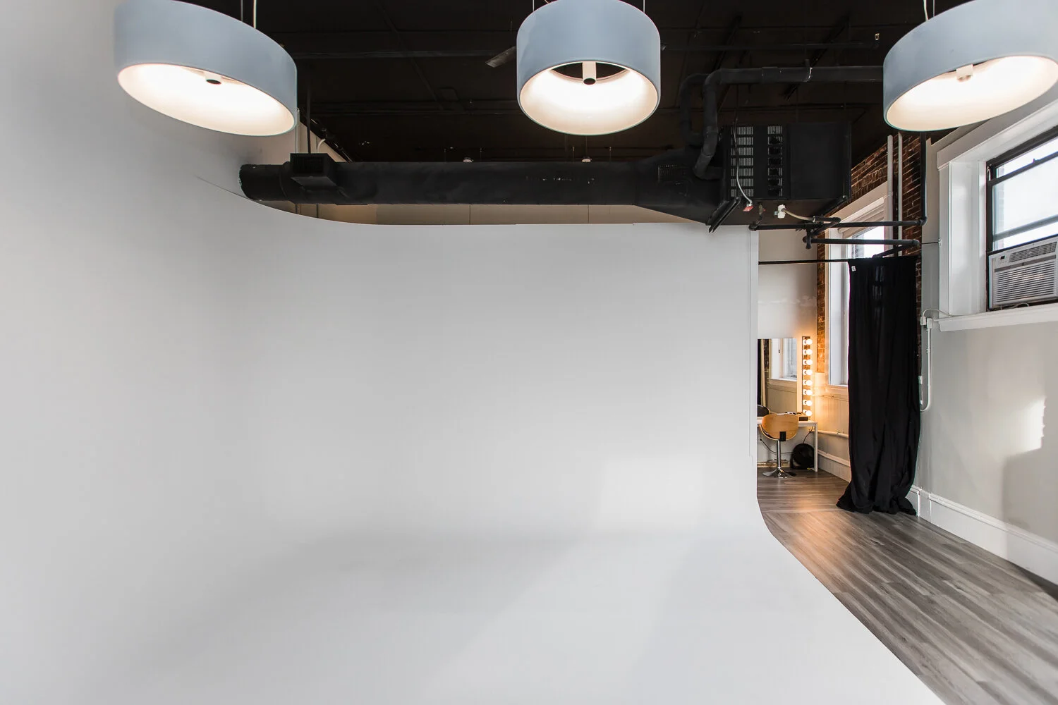 Somerville Studios-Cyclorama studio