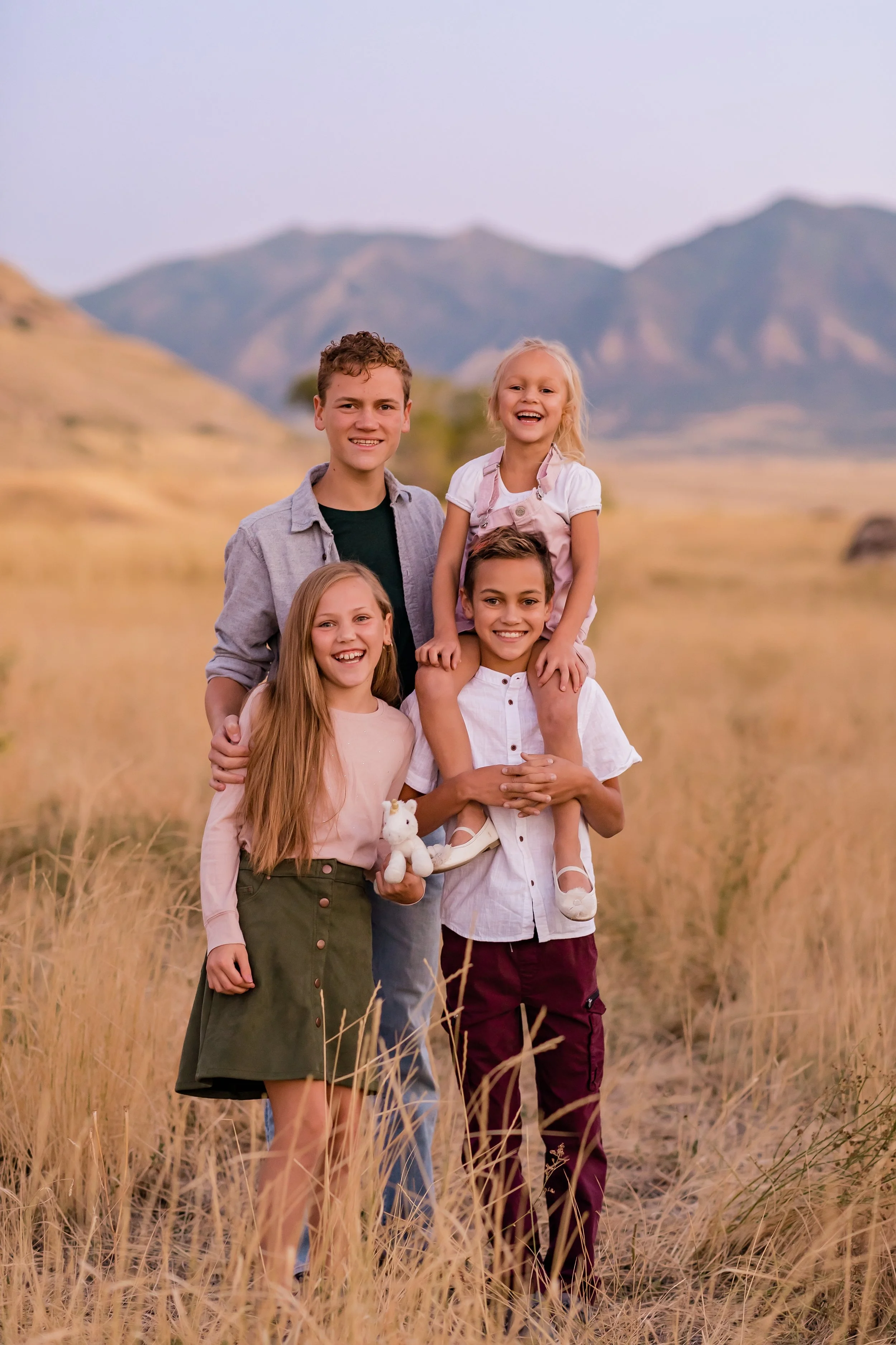 Stansbury Park Photographer | The Riddle Family — Carlye Morgan Photography