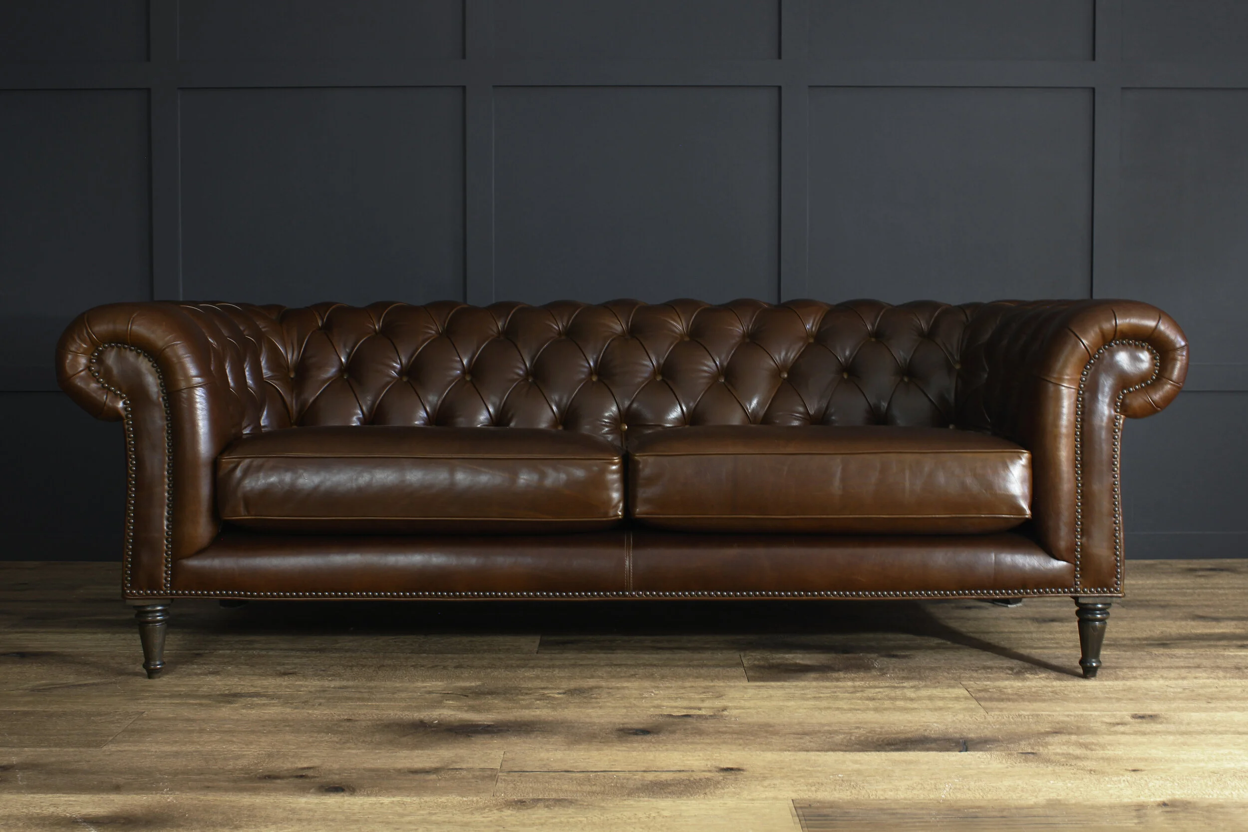 Custom Leather Sofa Los Angeles | Baci Living Room