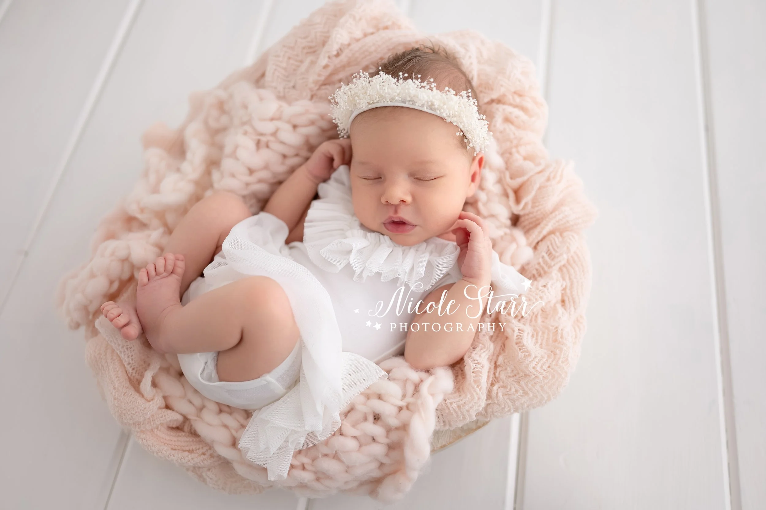 Cozy winter newborn portraits for Anna Marie — Saratoga Springs Baby ...