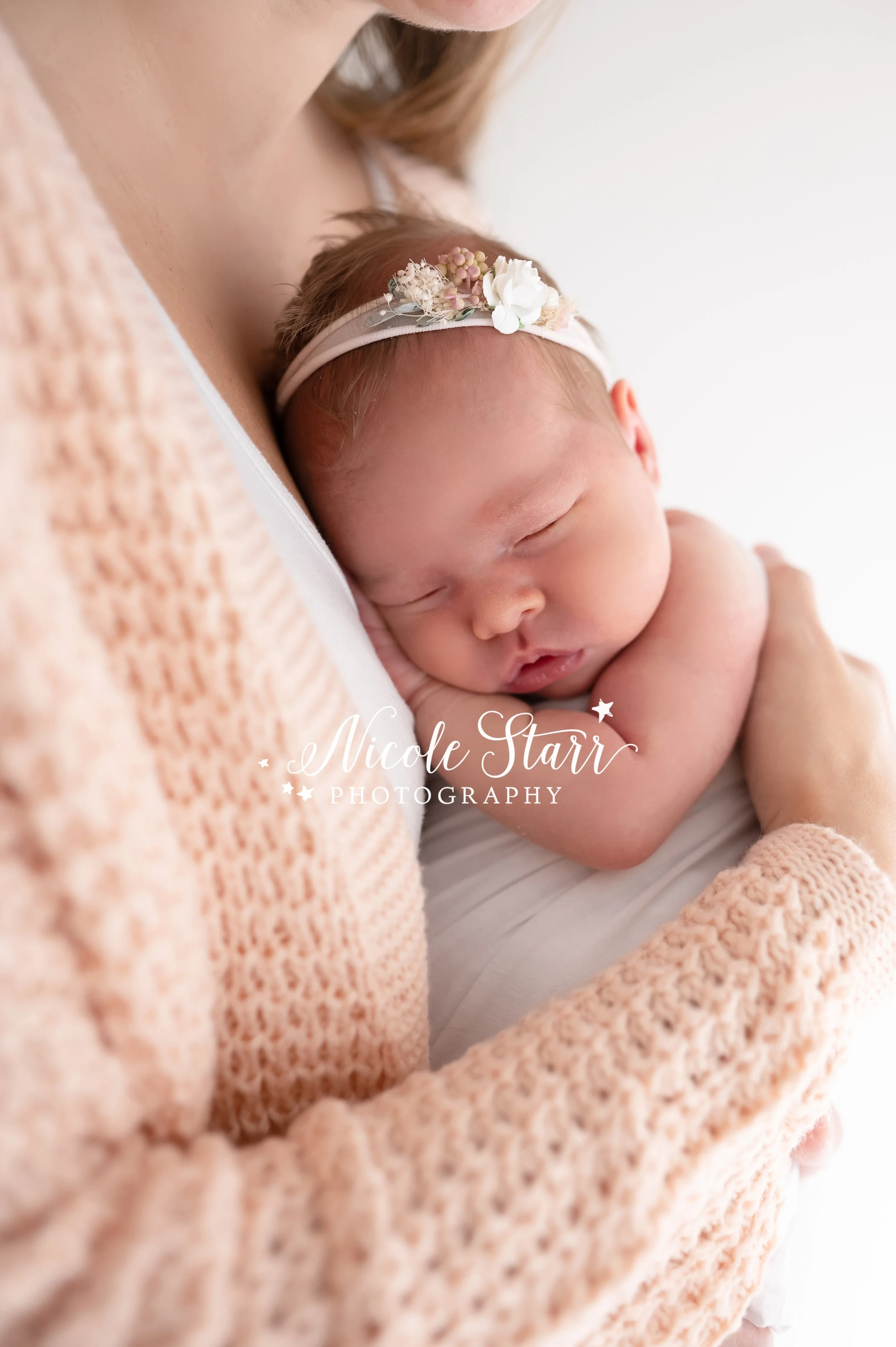 Cozy winter newborn portraits for Anna Marie — Saratoga Springs Baby ...