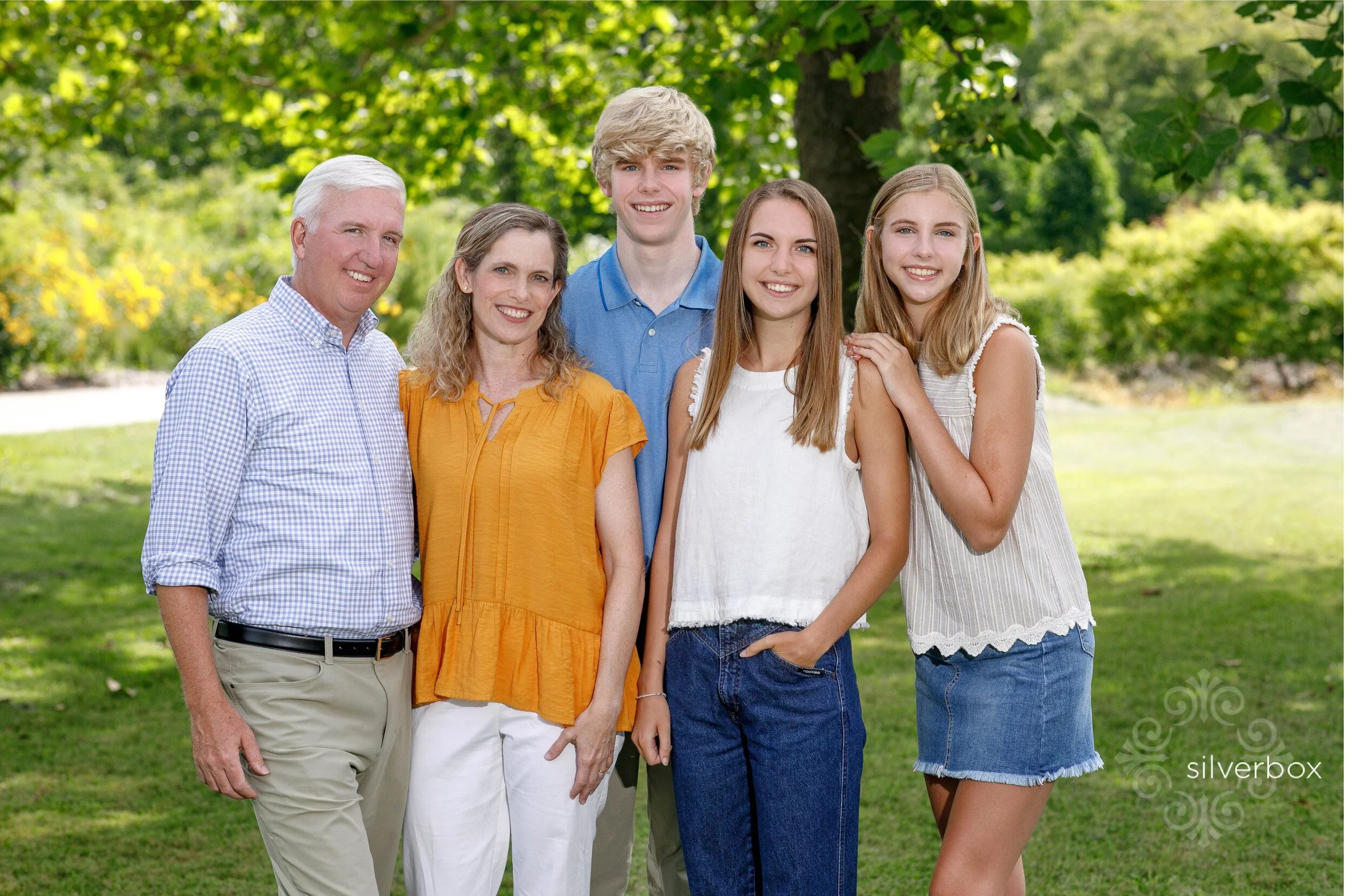 The Monsees Family — SilverBox Photographers