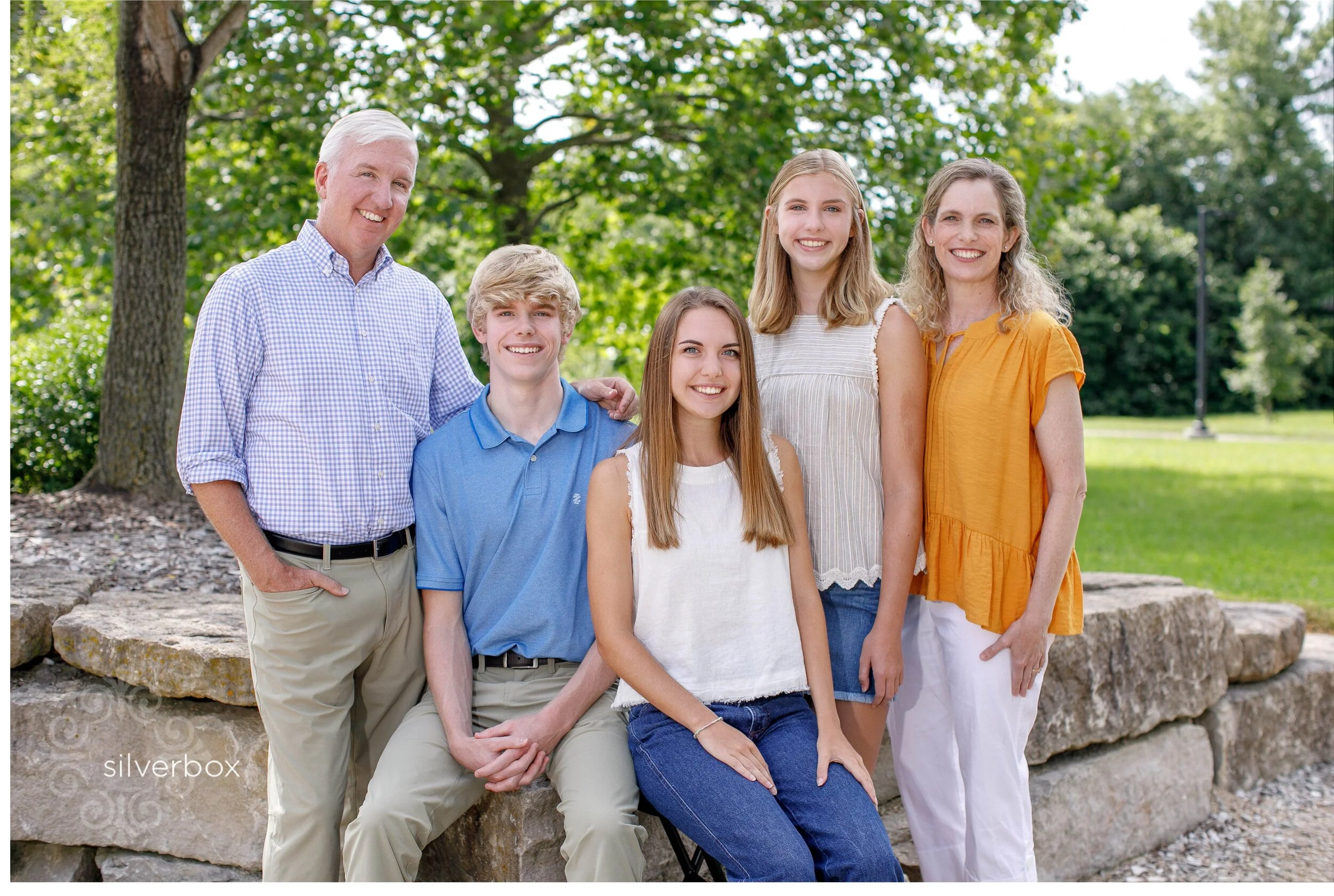 The Monsees Family — SilverBox Photographers