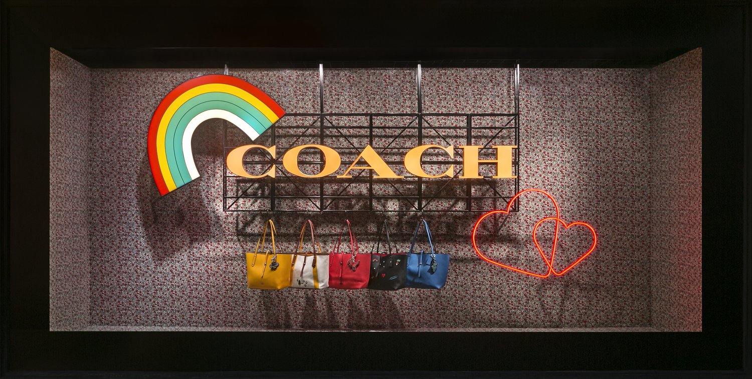 BESPOKE WINDOW DISPLAYS — EVA MAI