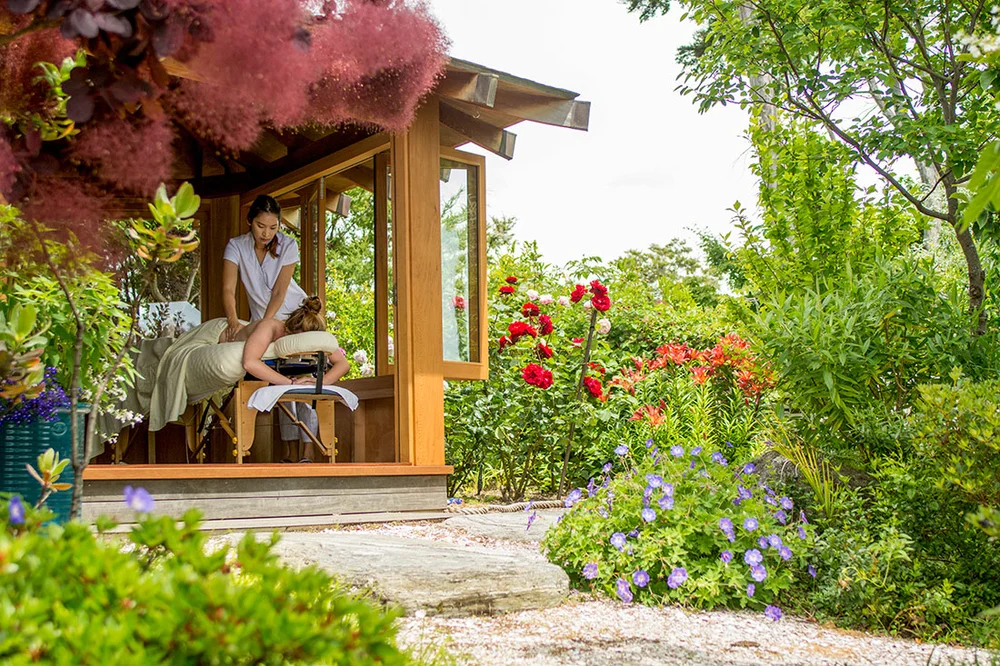 Split Apple Retreat luxury retreat lodge accommodation near Nelsons ...