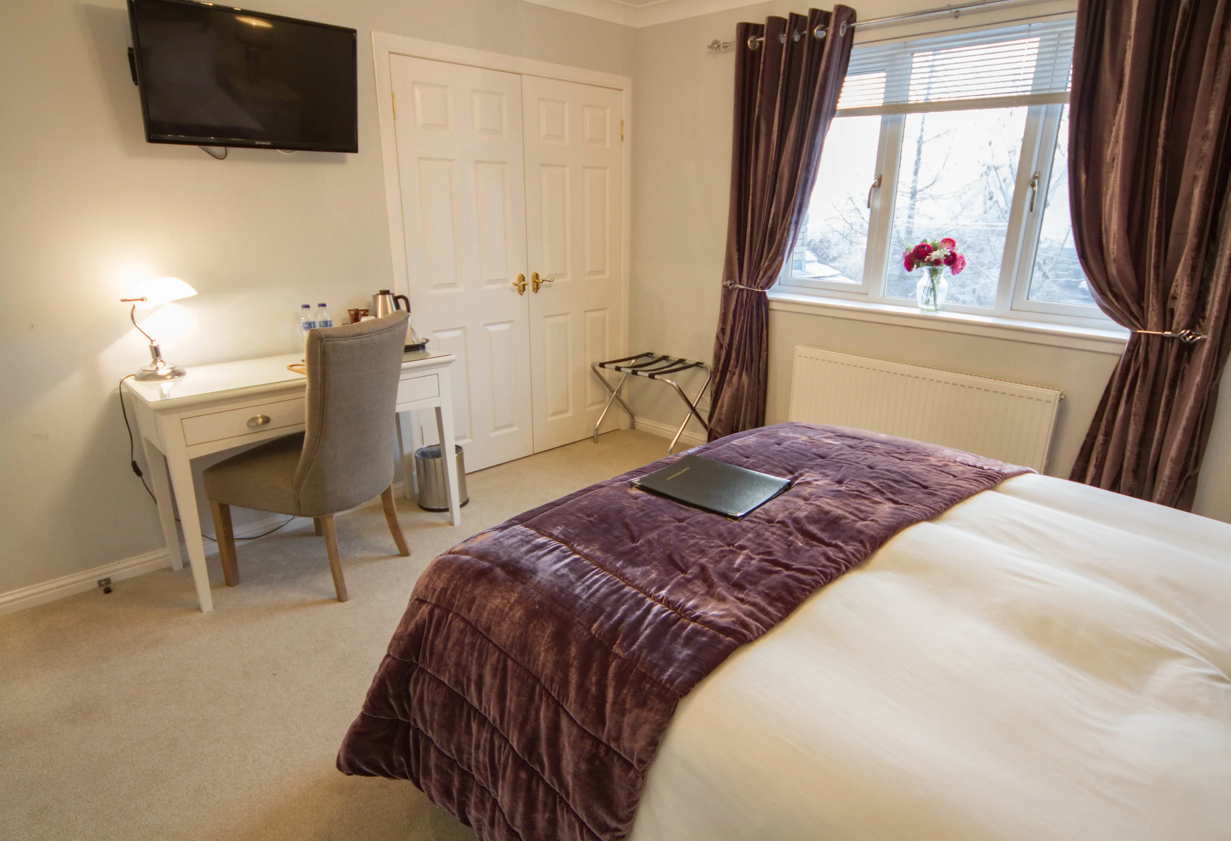 Rooms — Springfield Lodge Bed and Breakfast