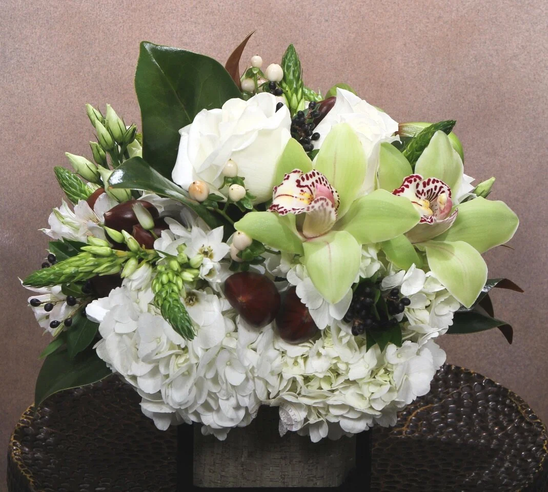 Christmas Flowers NYC | Flower Delivery NYC . Local, Fast & Fresh ...