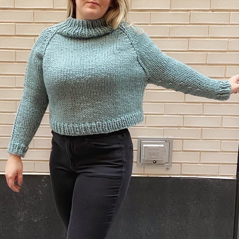 4 DIFFERENT WAYS TO STYLE A CROPPED SWEATER — Knitatude