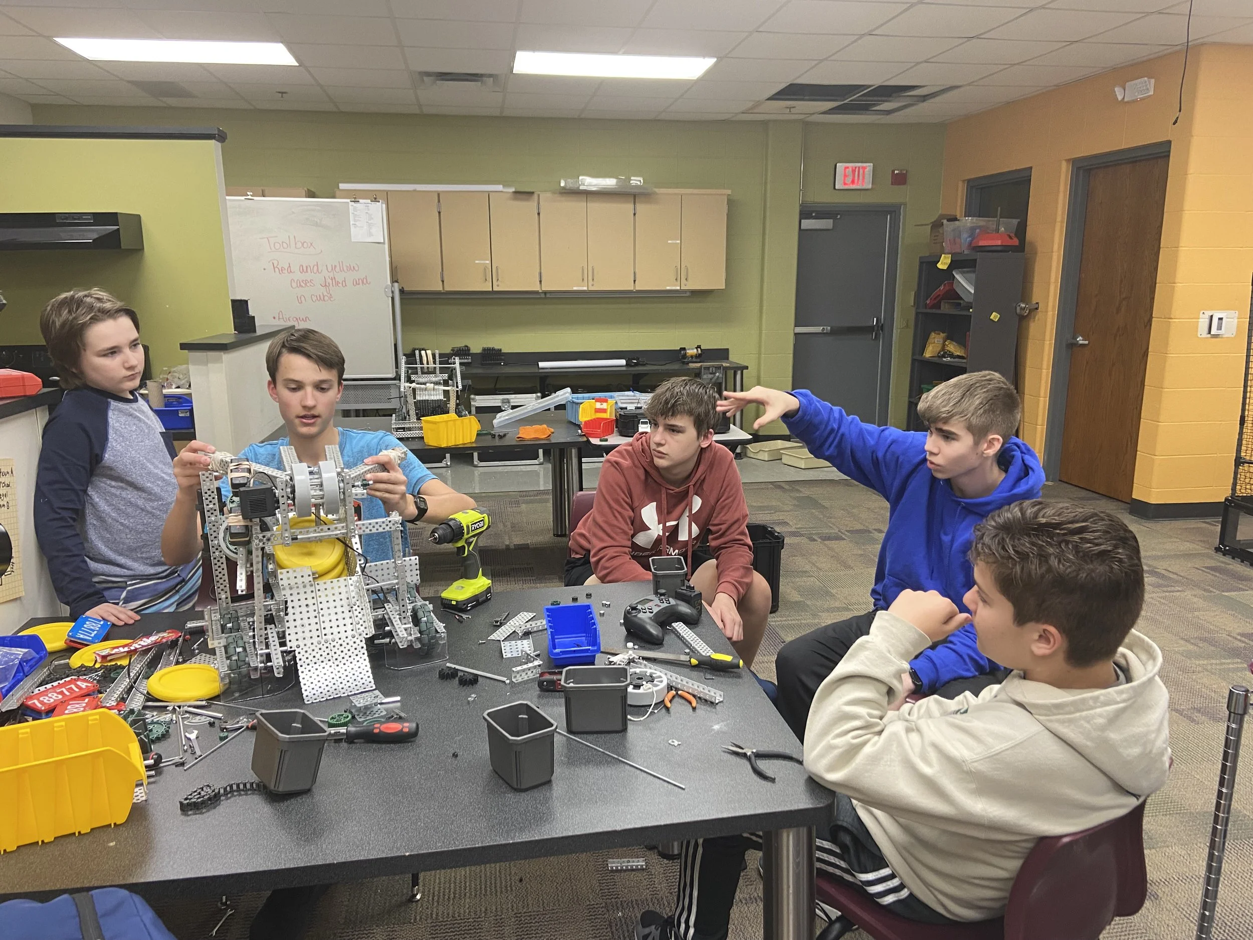 R-3 robotics students make world finals — The Platte County Citizen