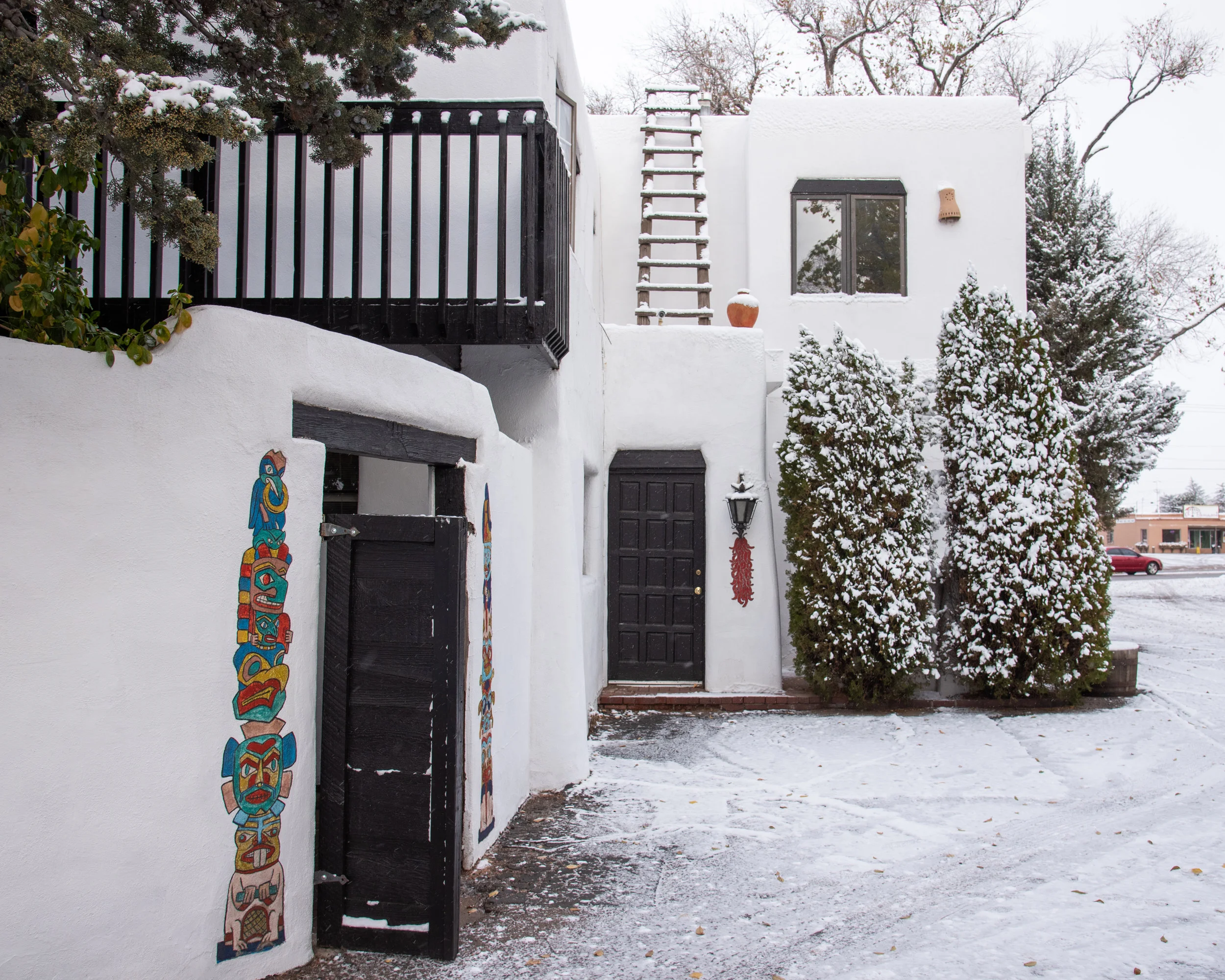 The Best Boutique Hotel in Santa Fe, NM; El Rey Court — Her Travel Style