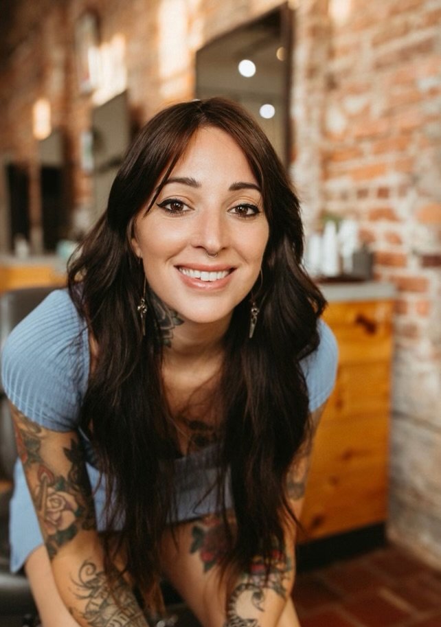 BOOK ONLINE — Commoner salon