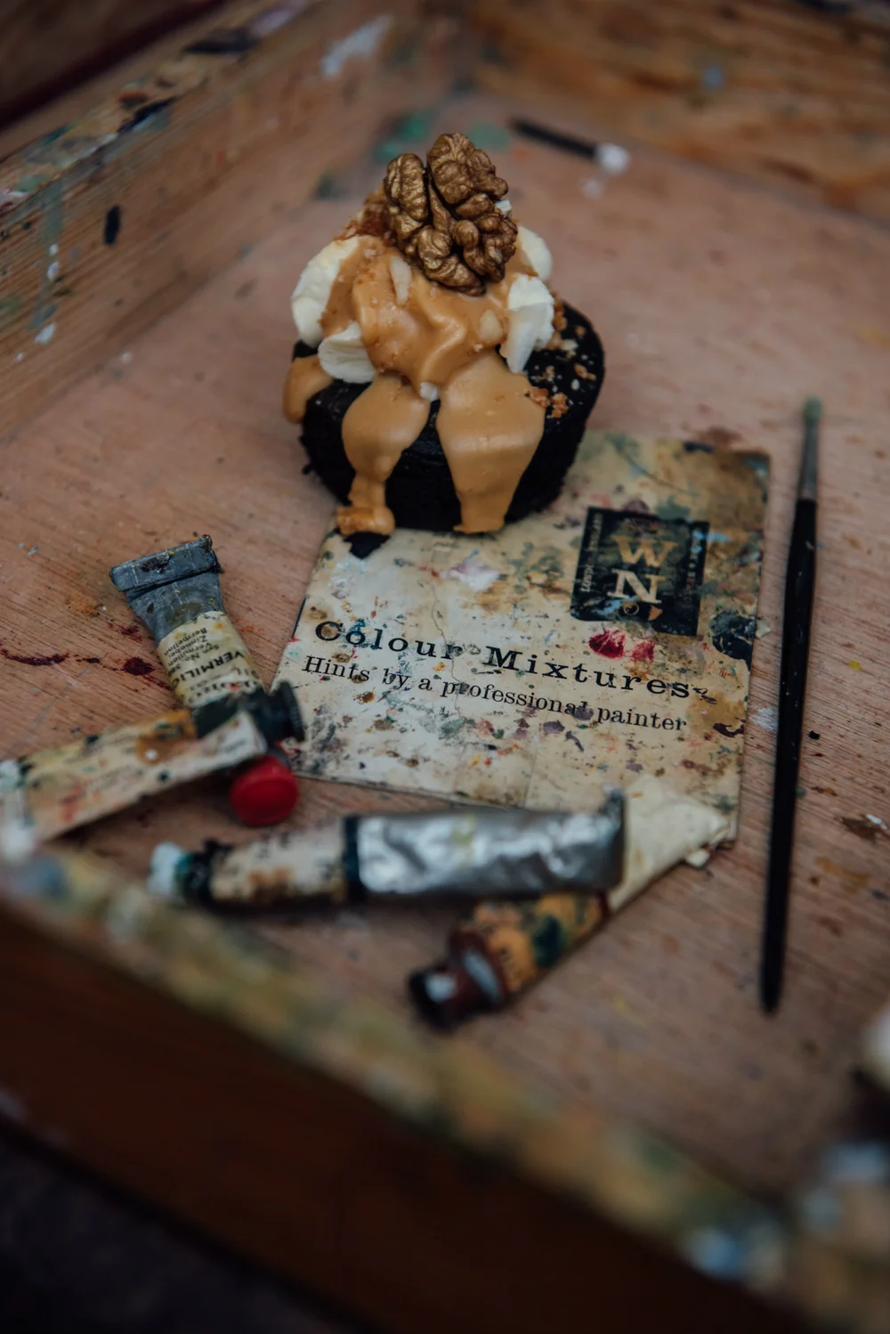 MOLLIE’S AHHTOOTS PHOTOSHOOT — Vintage and Antique Decorative Interiors