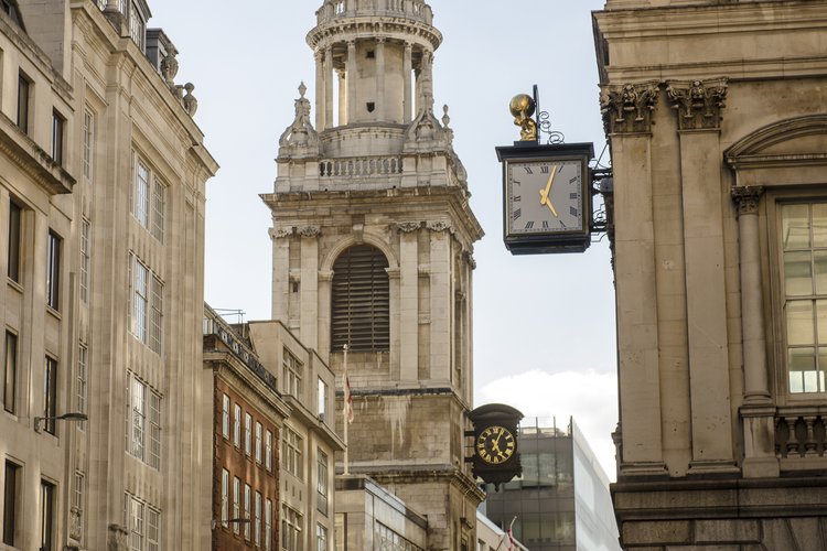 A Tale of Two Londons — Aperture Tours