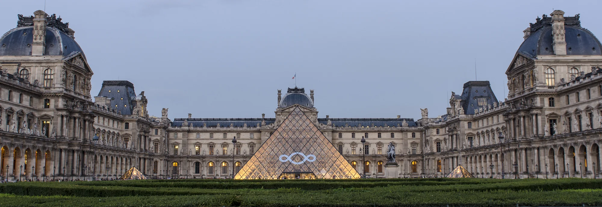 Best place to photograph the Louvre — Aperture Tours