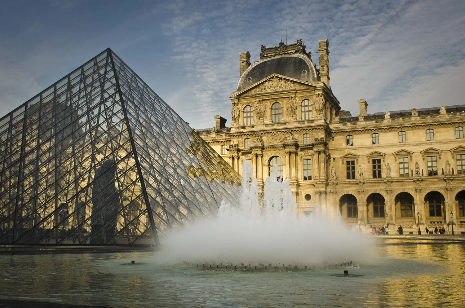Best place to photograph the Louvre — Aperture Tours