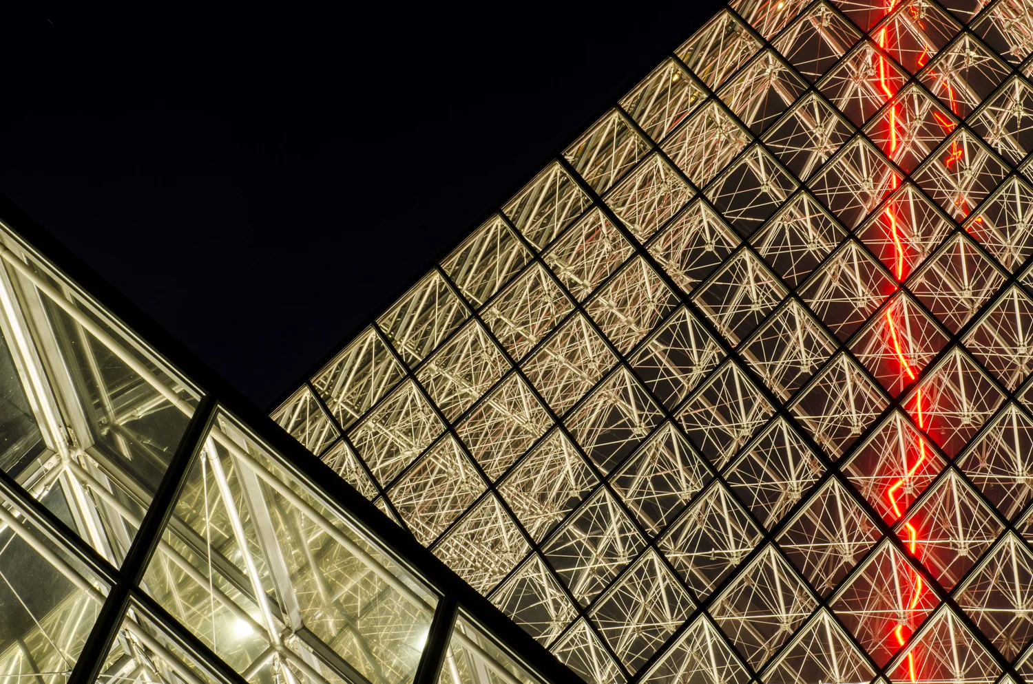 Best place to photograph the Louvre — Aperture Tours