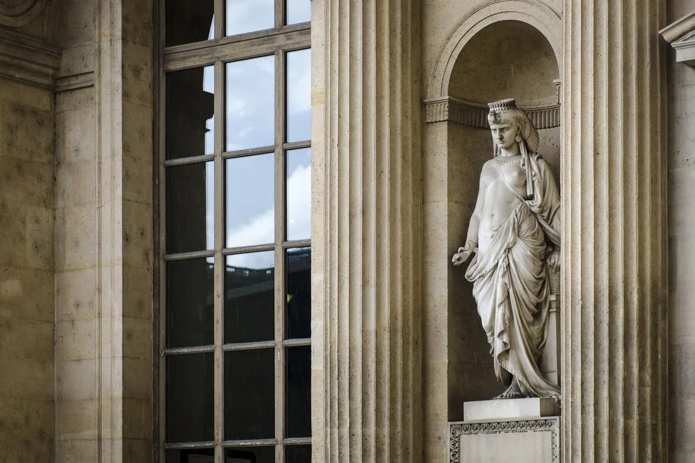 Best place to photograph the Louvre — Aperture Tours