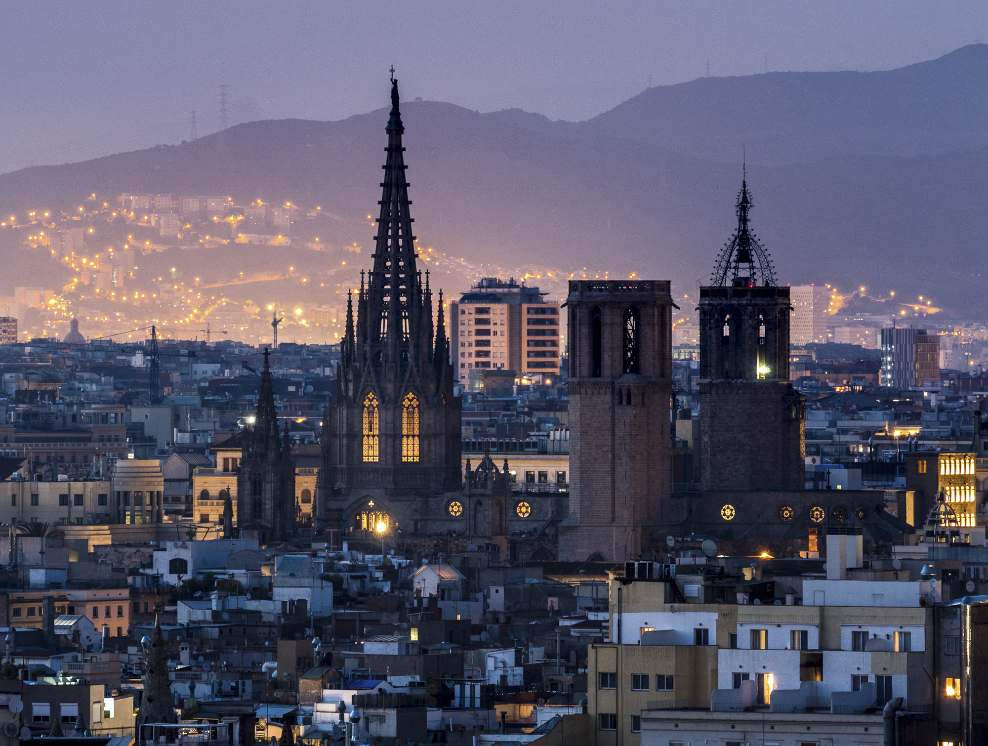 Barcelona Night Photo Tour — Aperture Tours