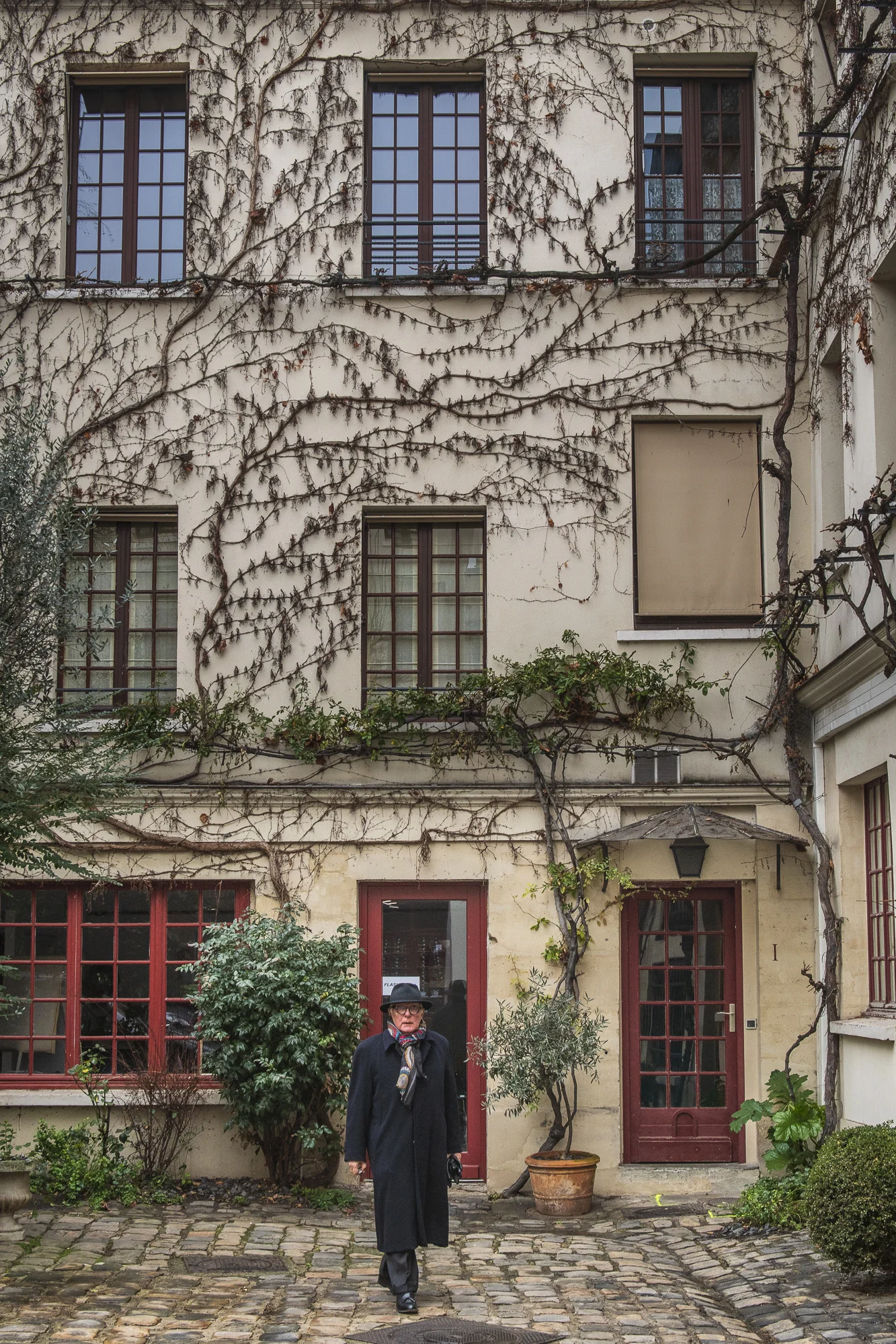 Hidden Courtyards of Bastille — Aperture Tours