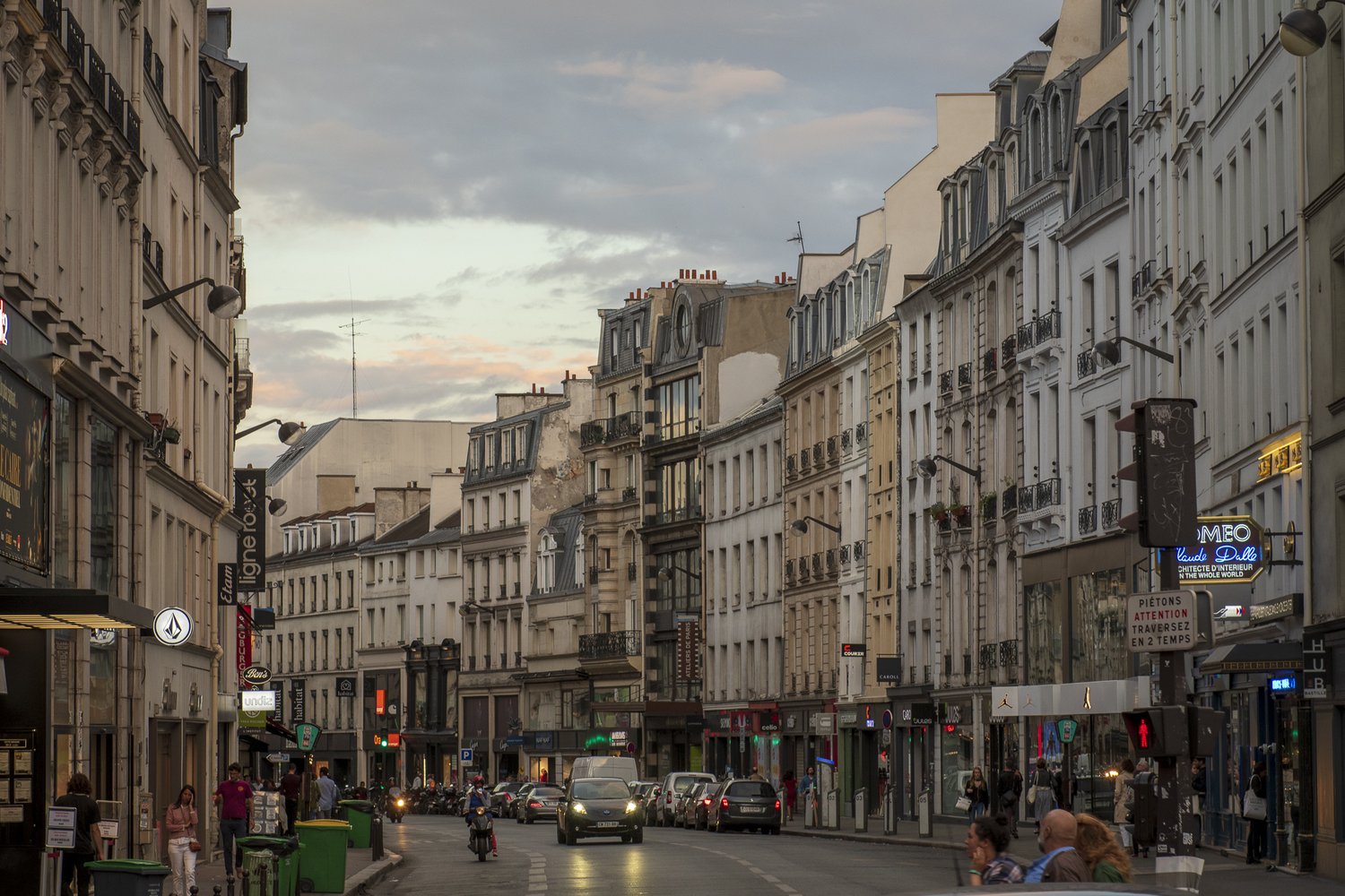 Hidden Courtyards of Bastille — Aperture Tours