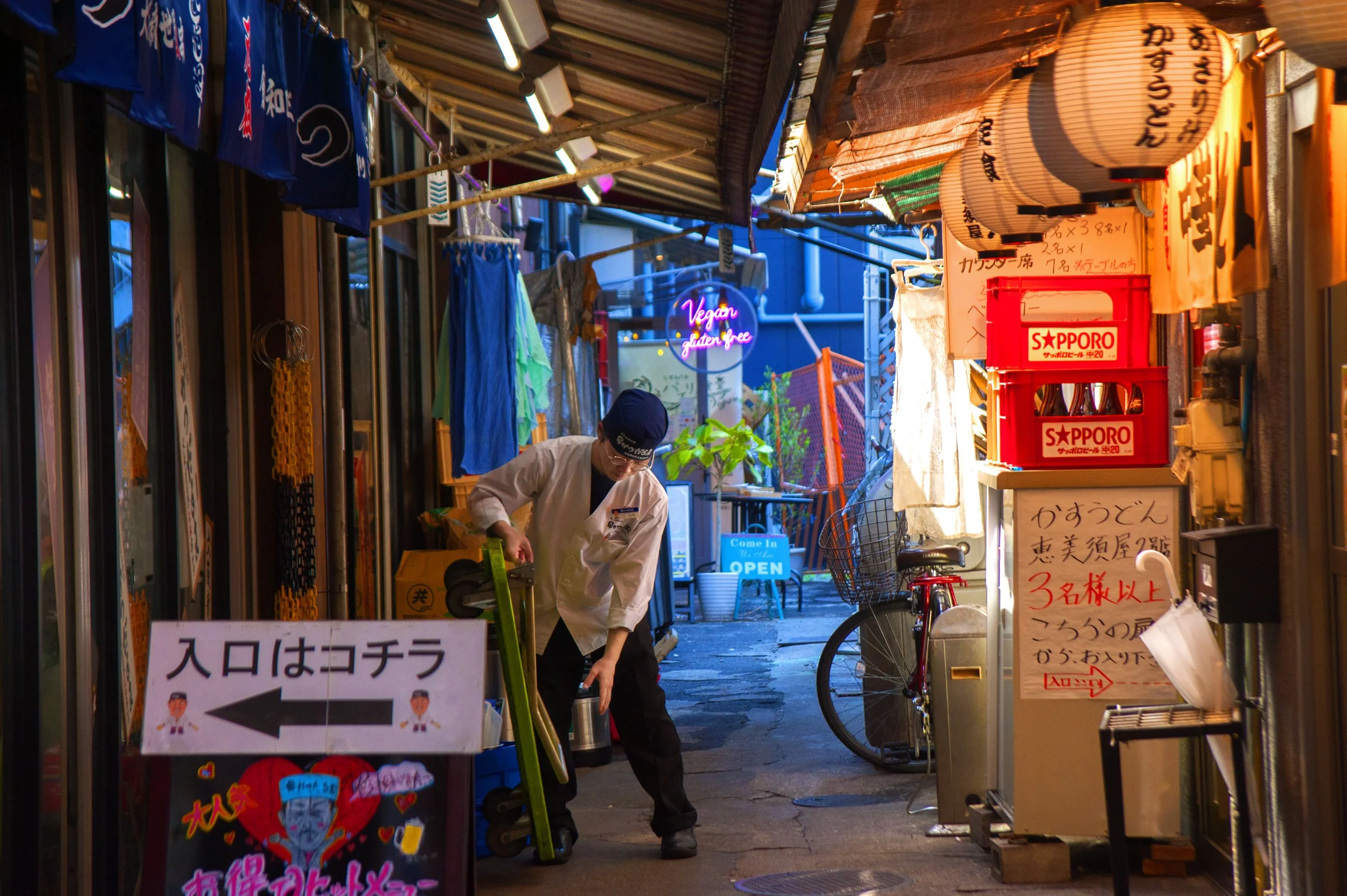 Irven Lewis — Aperture Tours