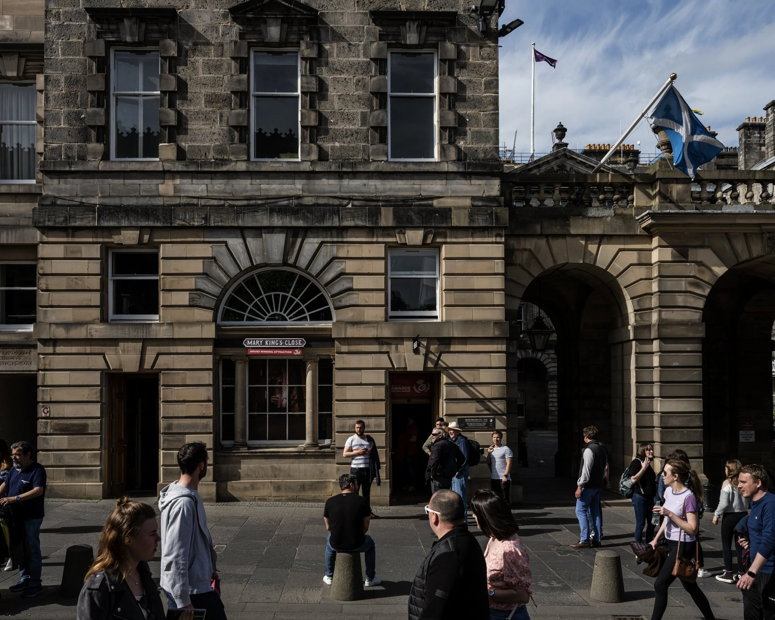 The Closes along Edinburgh's Royal Mile — Aperture Tours