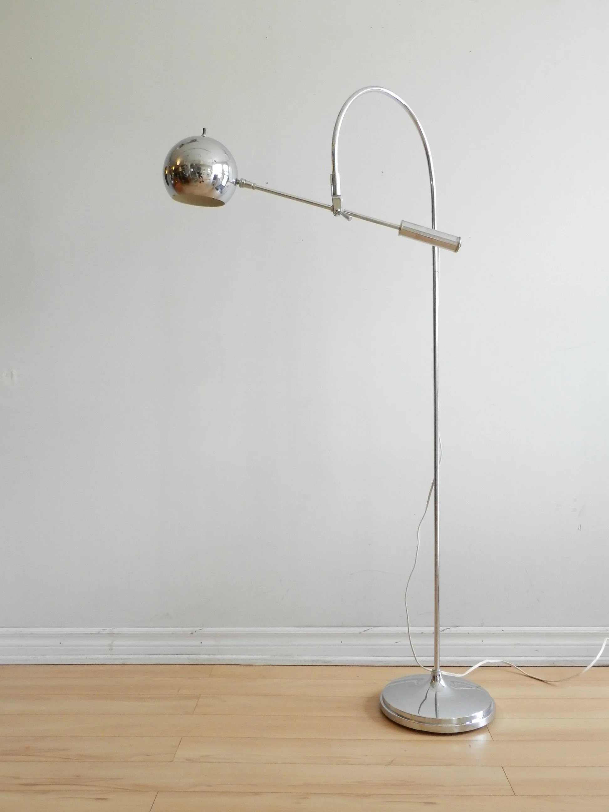 floor lamps — zig zag