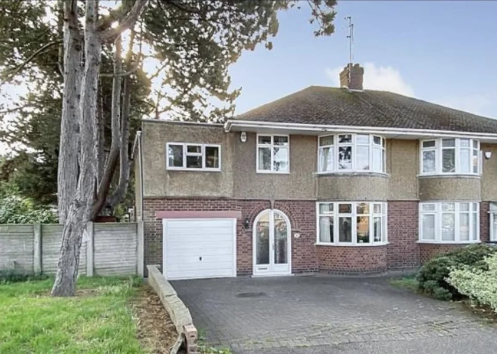 Ex-Project Manager Transforms 1950s Home into Modern Marvel | Fifi McGee