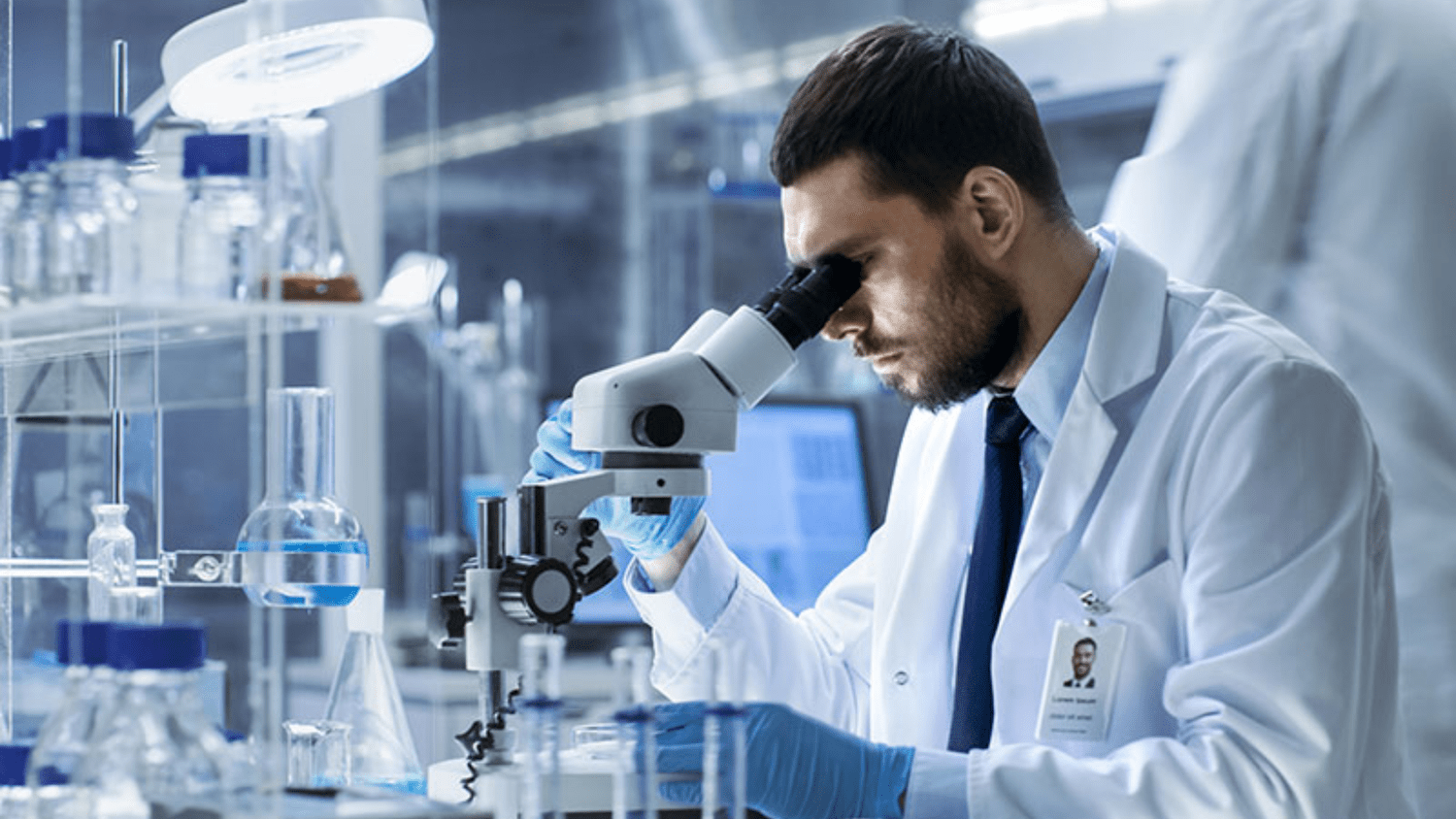 Difference Between CRC and Clinical Research Associate