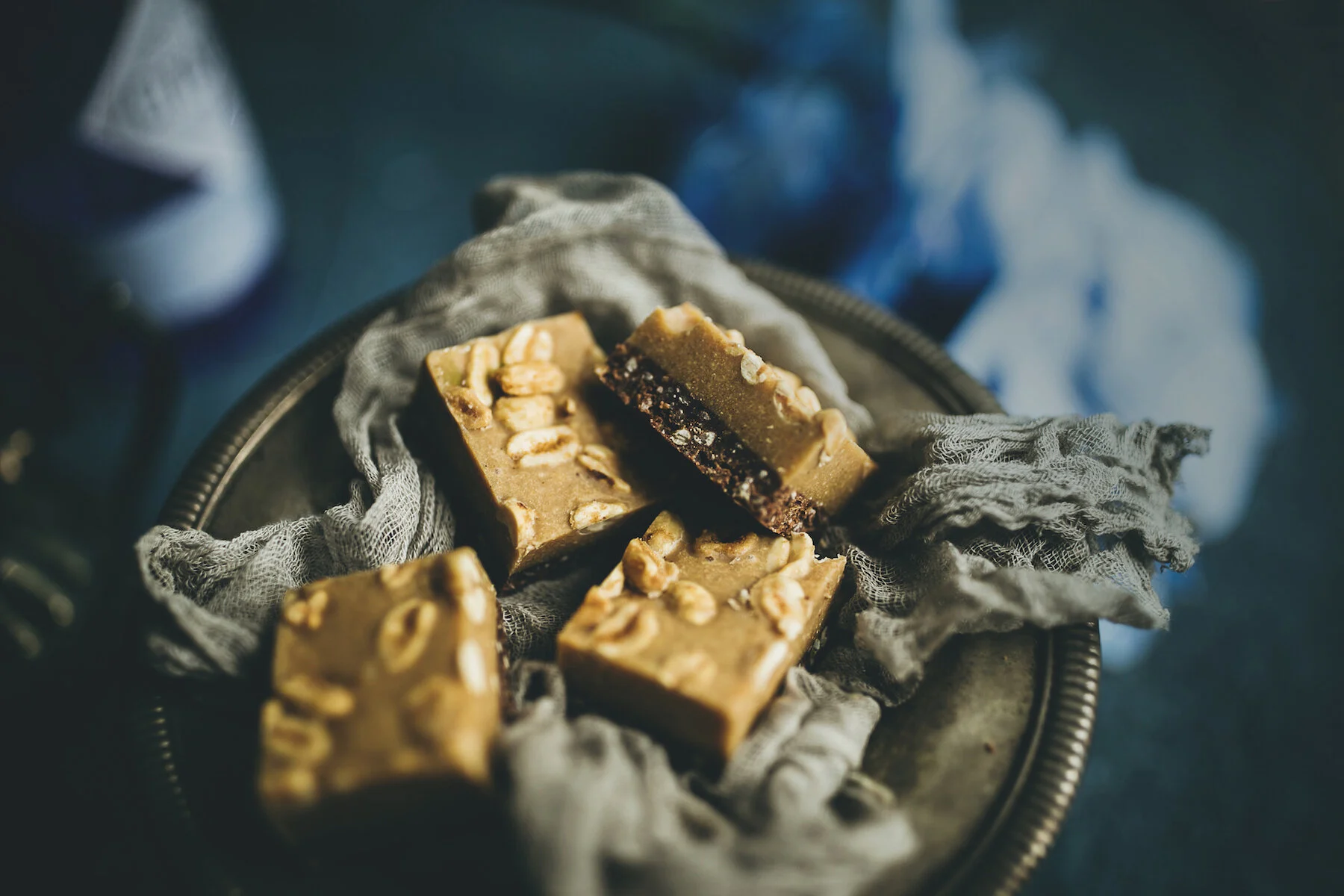 Folklore Images — Manuko