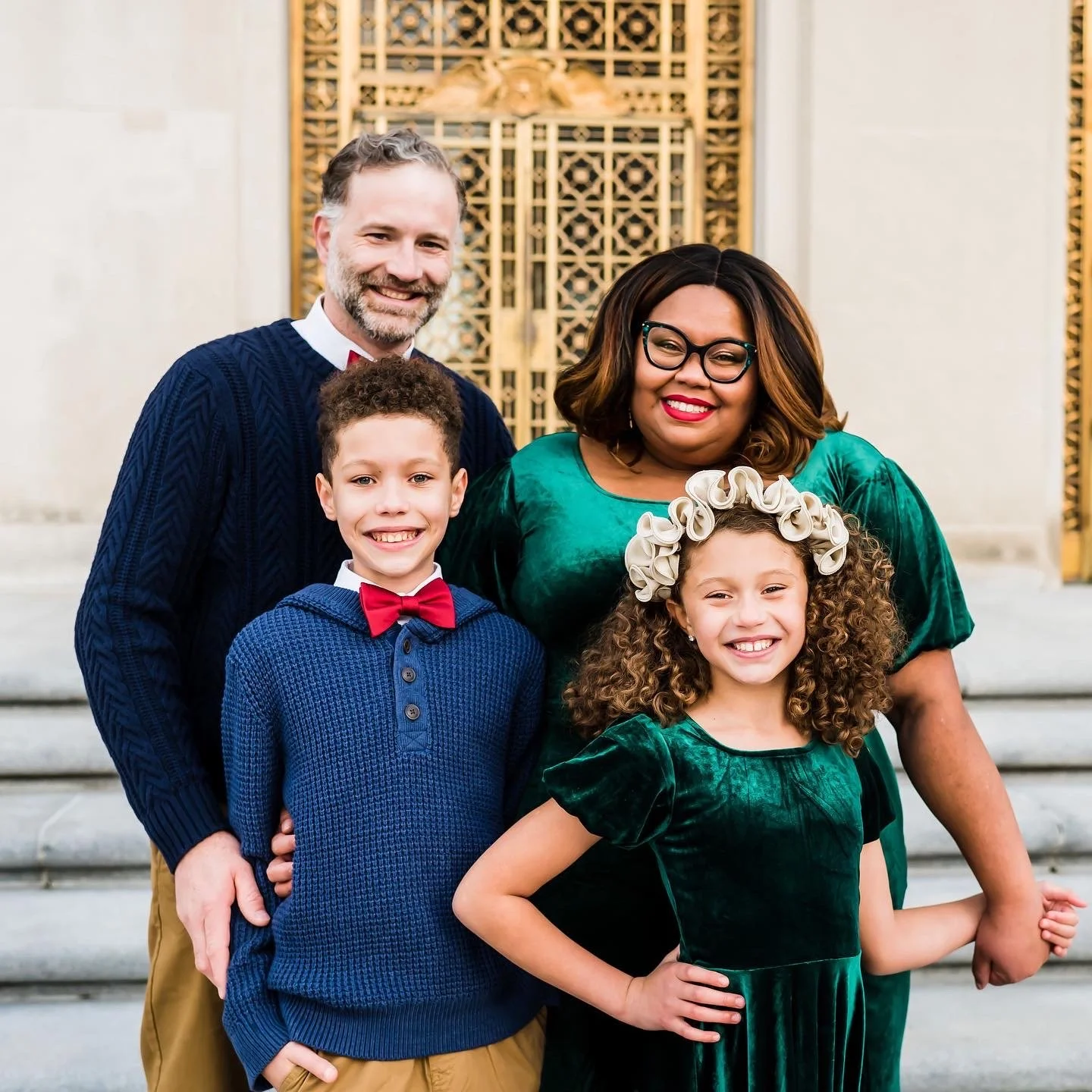 Fashion & StyleJewel Toned Christmas Card Outfit Ideas — Life & Style ...