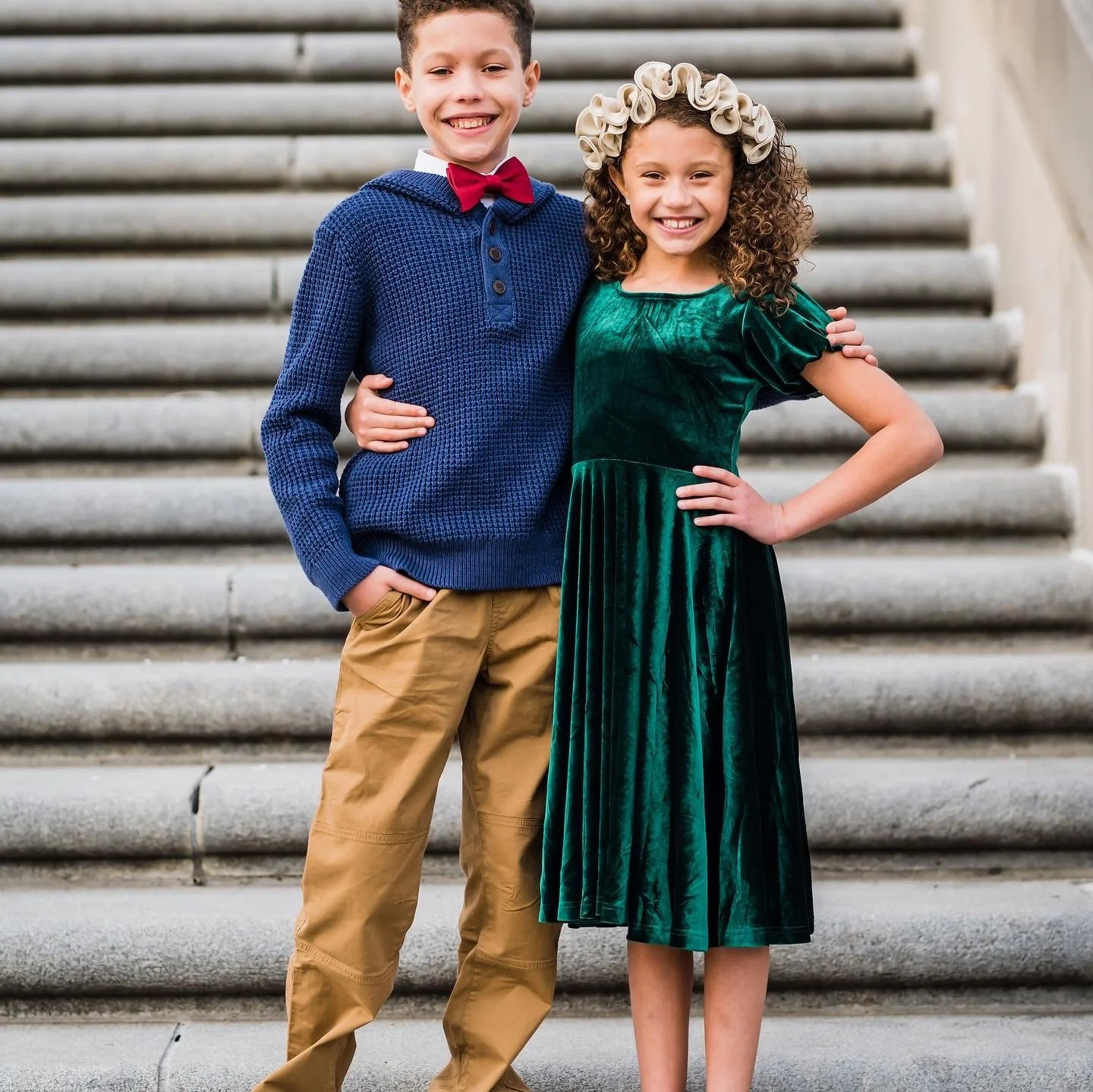 Fashion & StyleJewel Toned Christmas Card Outfit Ideas — Life & Style ...